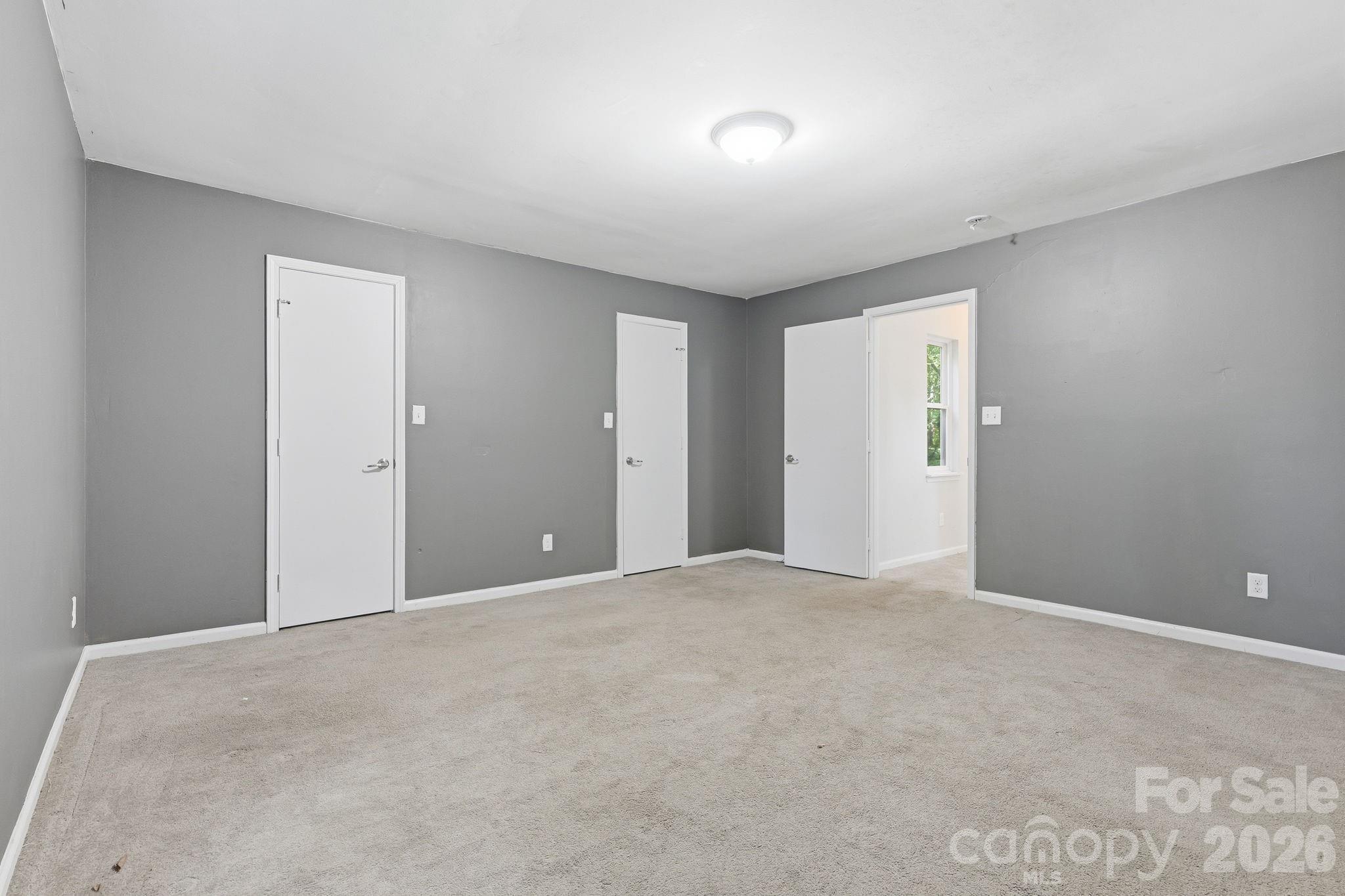 Home for sale at 7401 Park Vista Circle, Charlotte, NC — photo 16 of 33