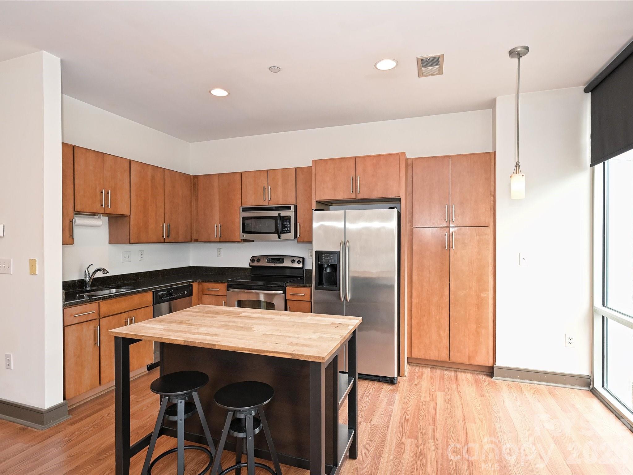 Photo 5 of 2200 Lyndhurst Avenue102, Charlotte, NC