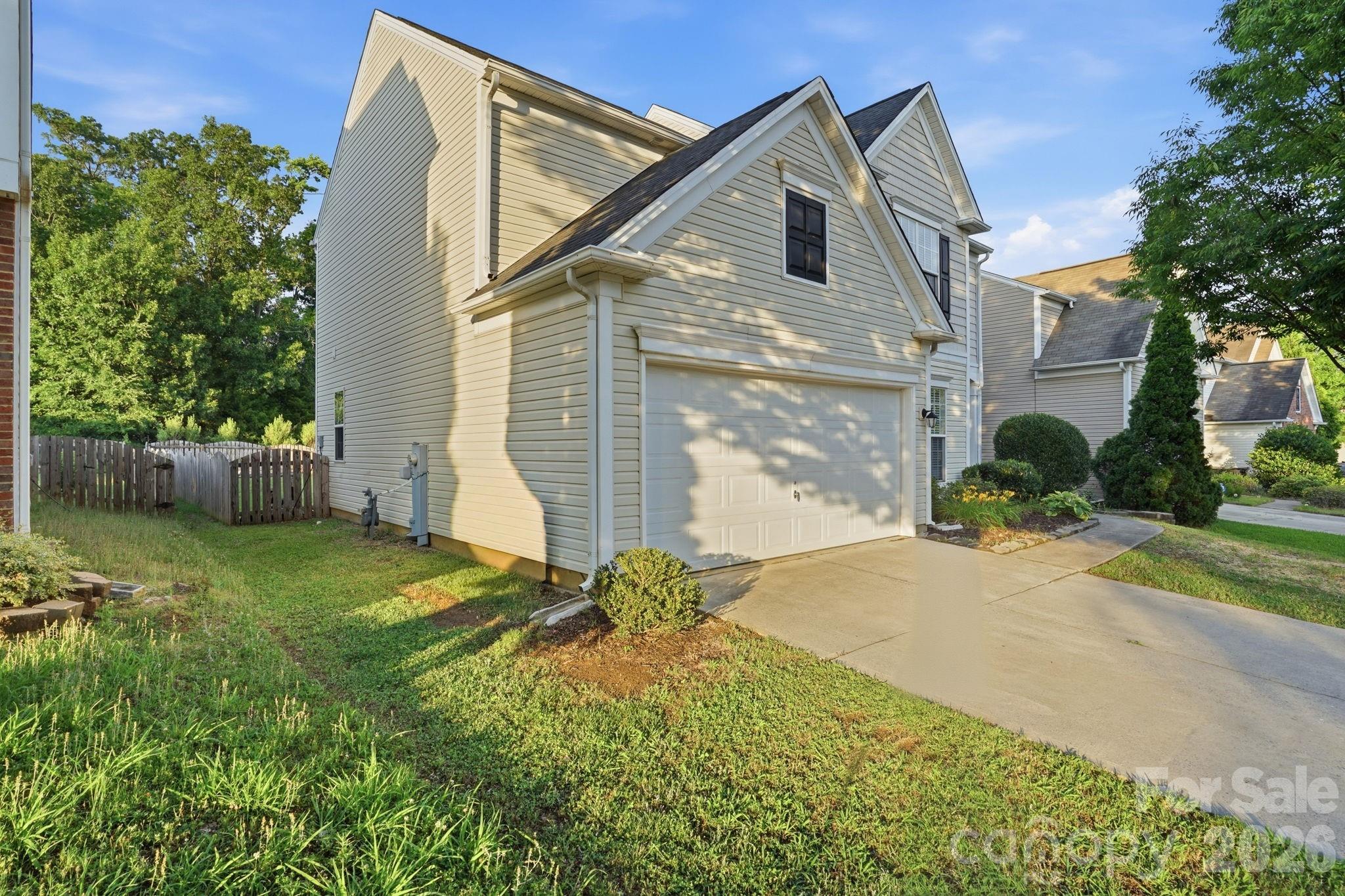 Photo 2 of 2910 Azalea Hills Drive, Charlotte, NC