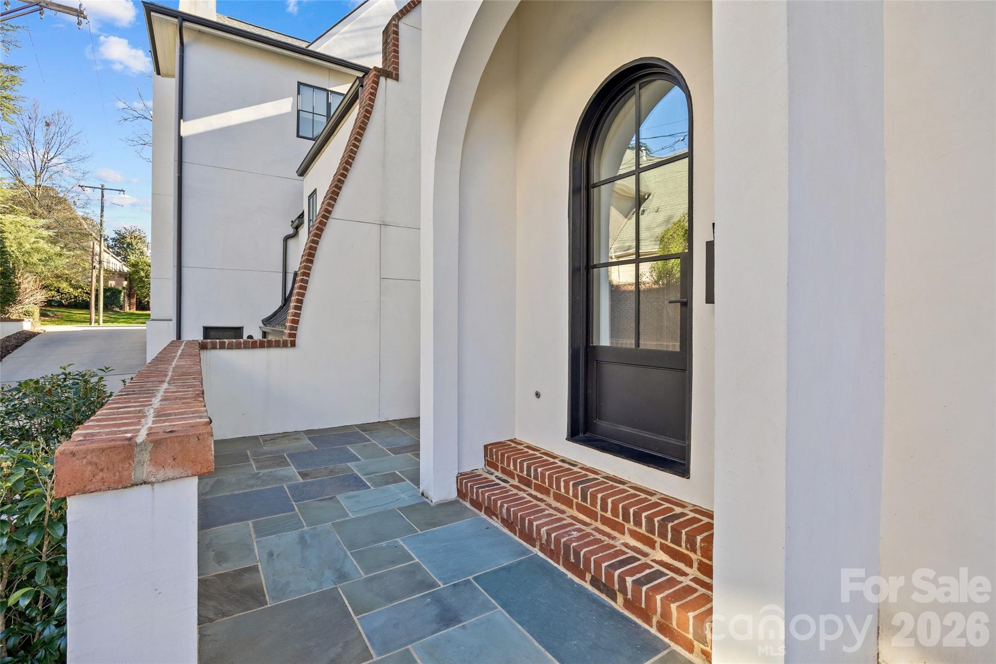 Photo 3 of 2622 Chelsea Drive, Charlotte, NC