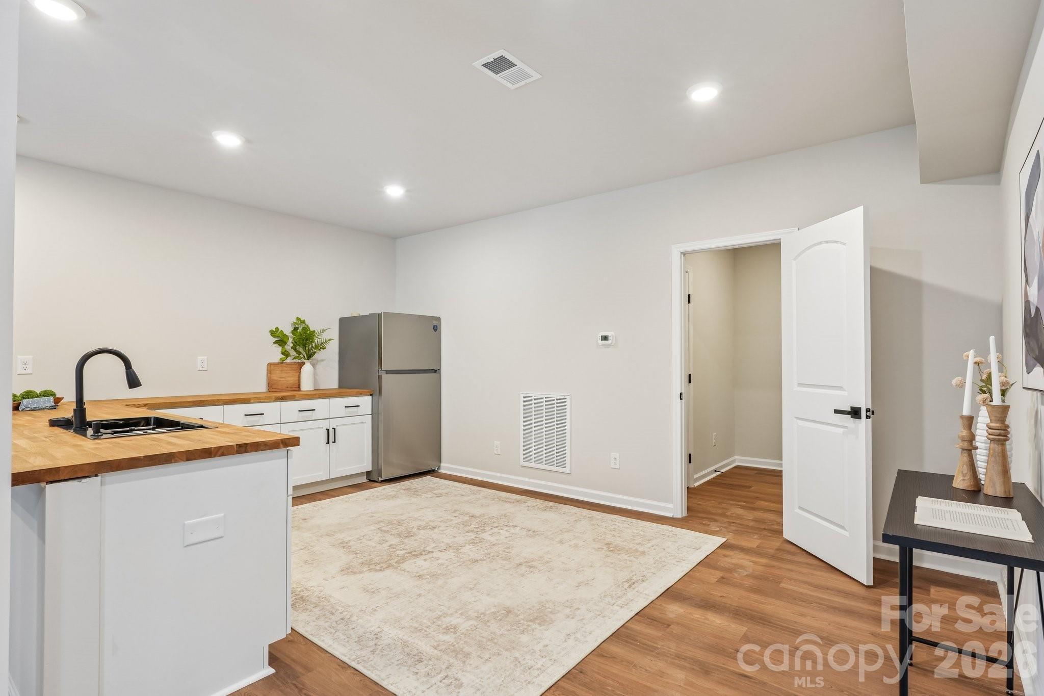 Photo 35 of 17810 Burnt Hickory Drive, Charlotte, NC