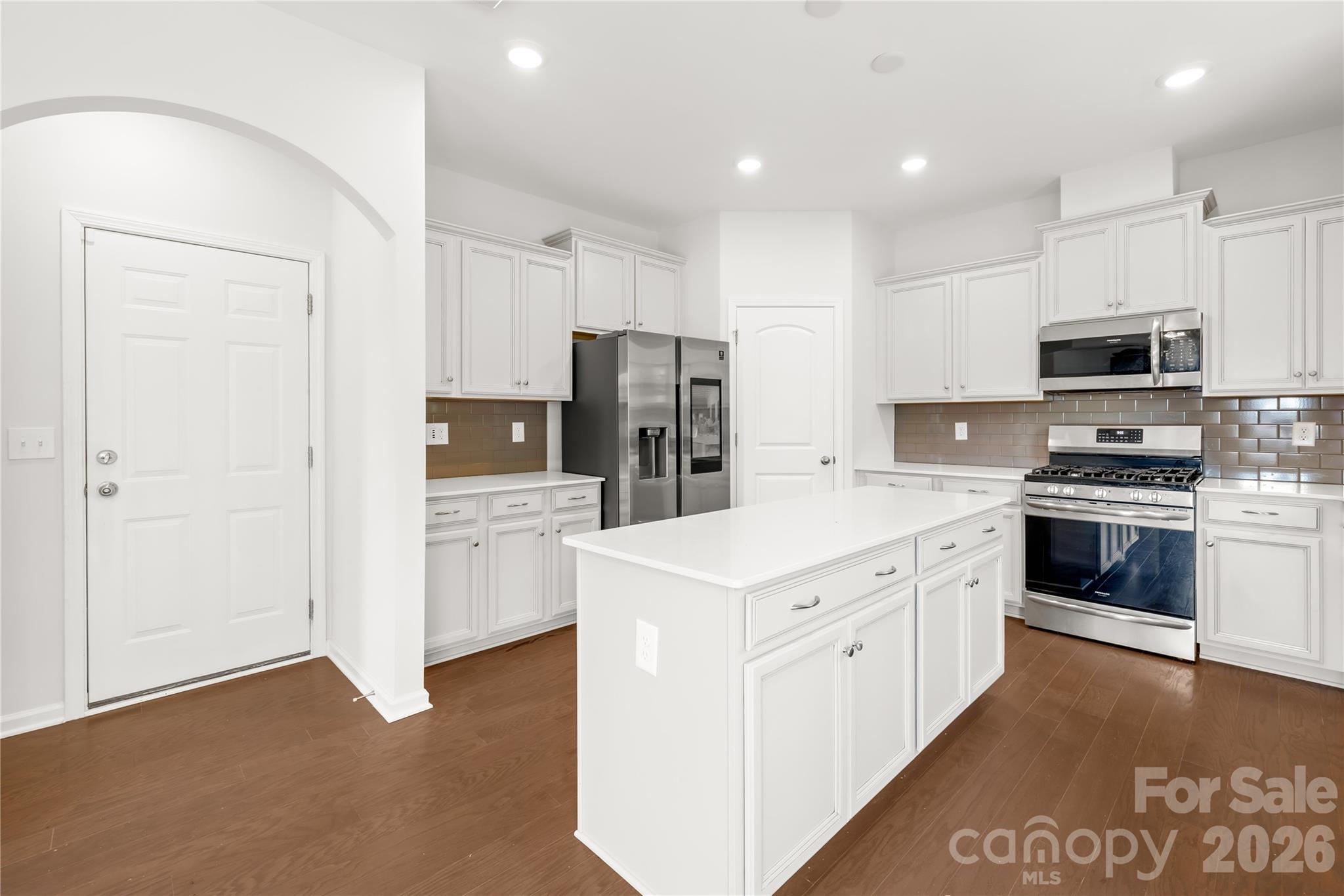 Photo 13 of 1072 Willow Bend Drive, Fort Mill, SC