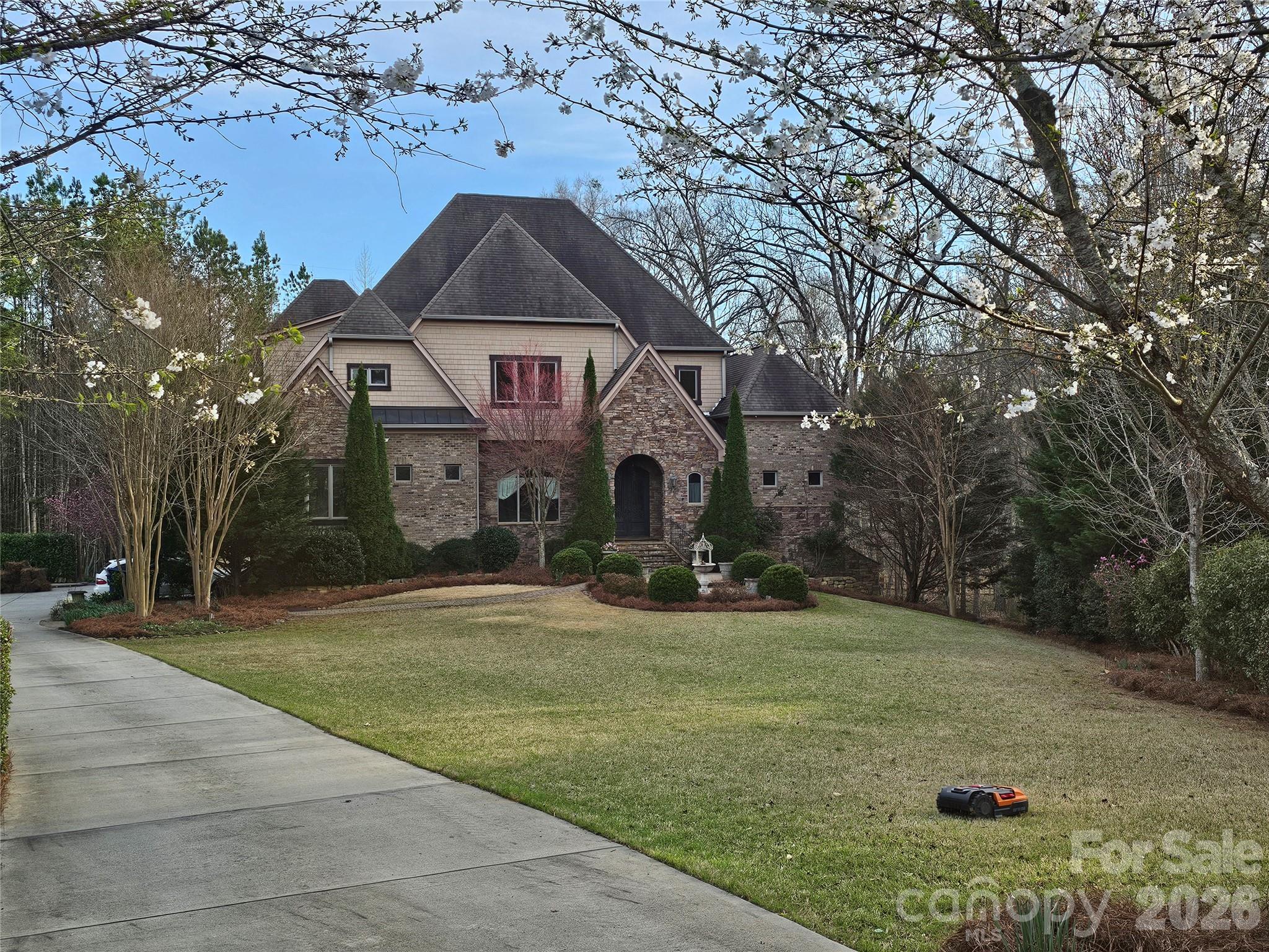 9222 Woodhall Lake Drive, Waxhaw, NC