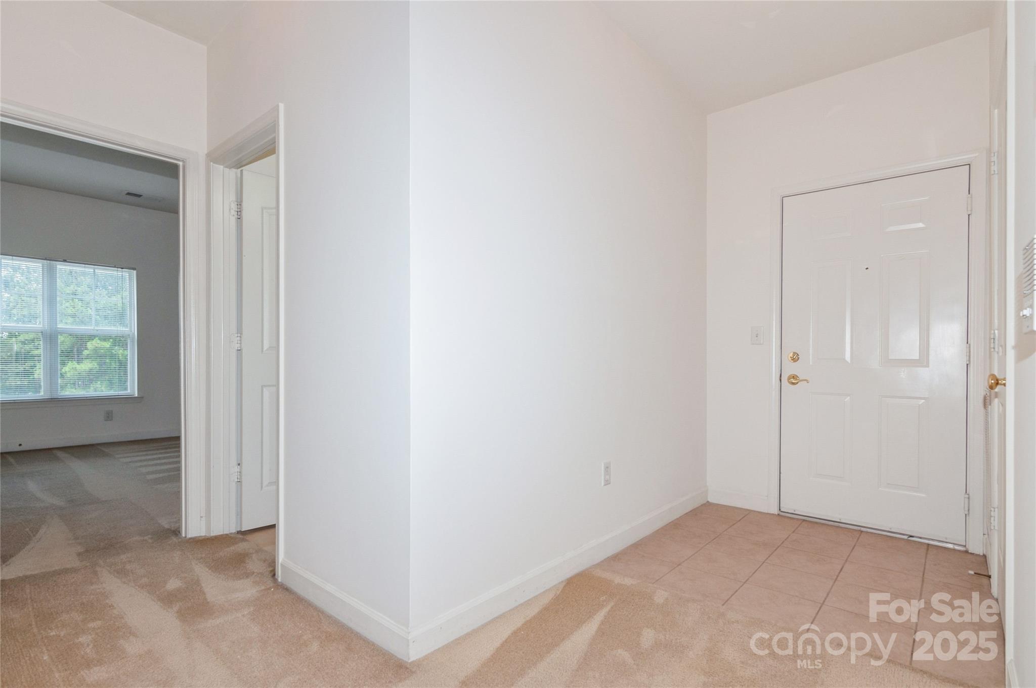 Photo 3 of 11863 Ridgeway Park Drive, Charlotte, NC