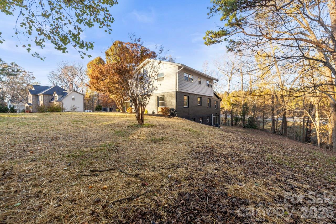Photo 4 of 335 Eastcliff Drive SE, Concord, NC