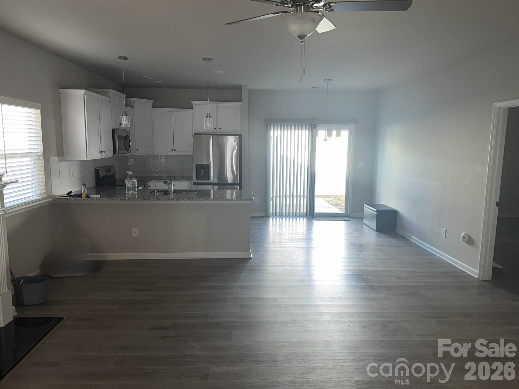 Photo 3 of 4112 Stoneygreen Lane, Charlotte, NC
