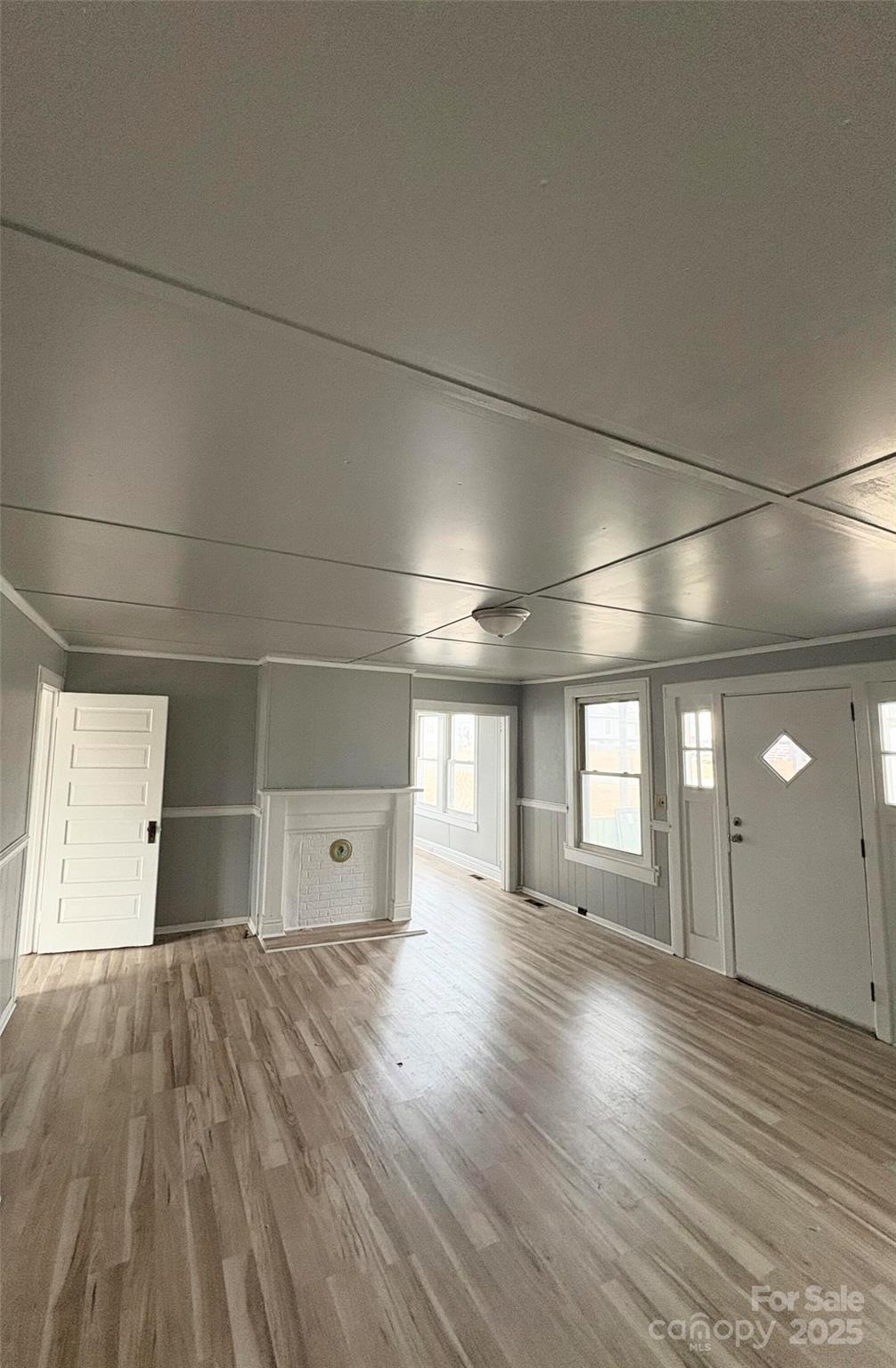 8 Maple Street, Great Falls, SC - photo 3 of 16