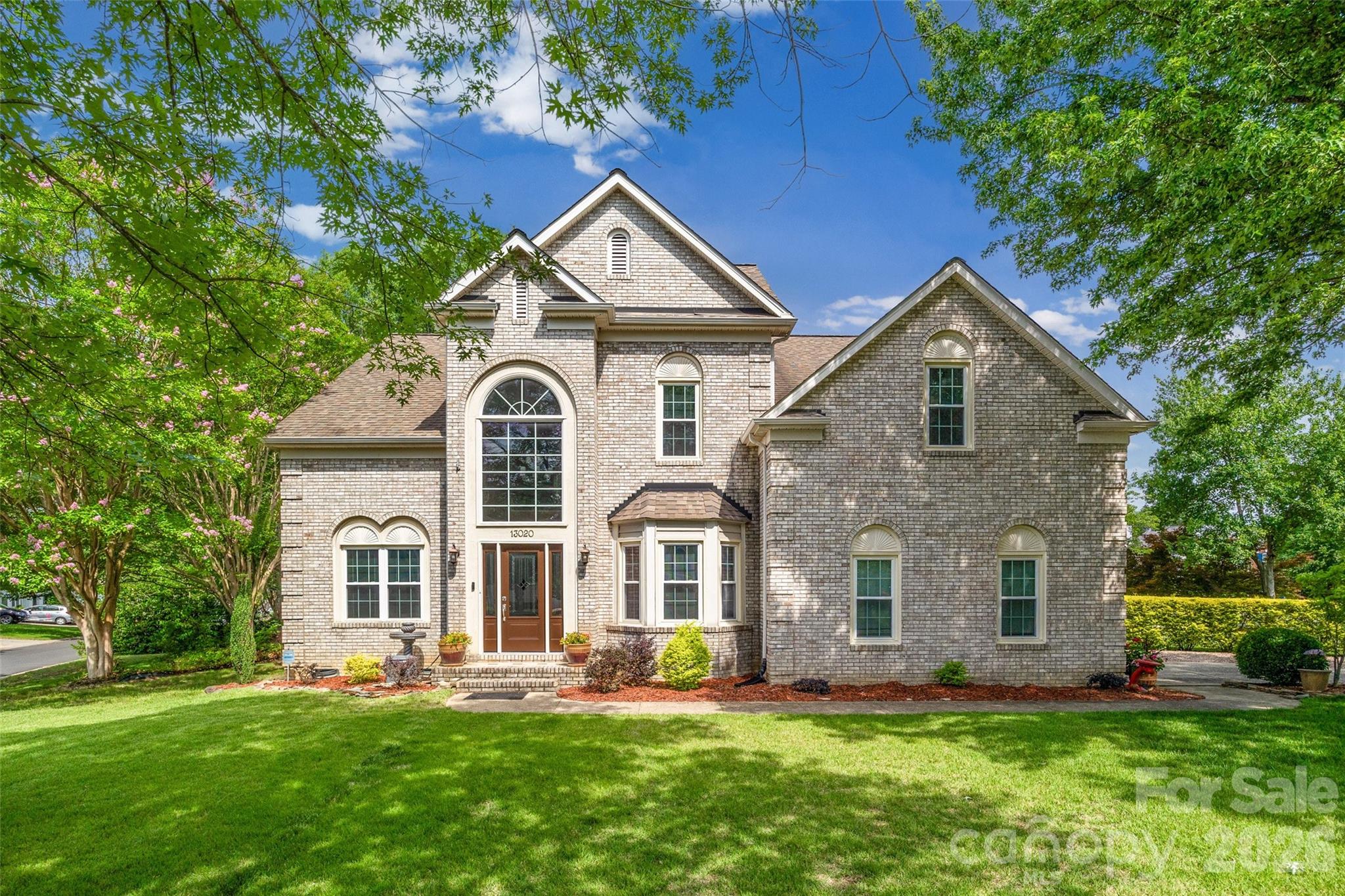 Photo 26 of 13020 Shannon Park Lane, Charlotte, NC