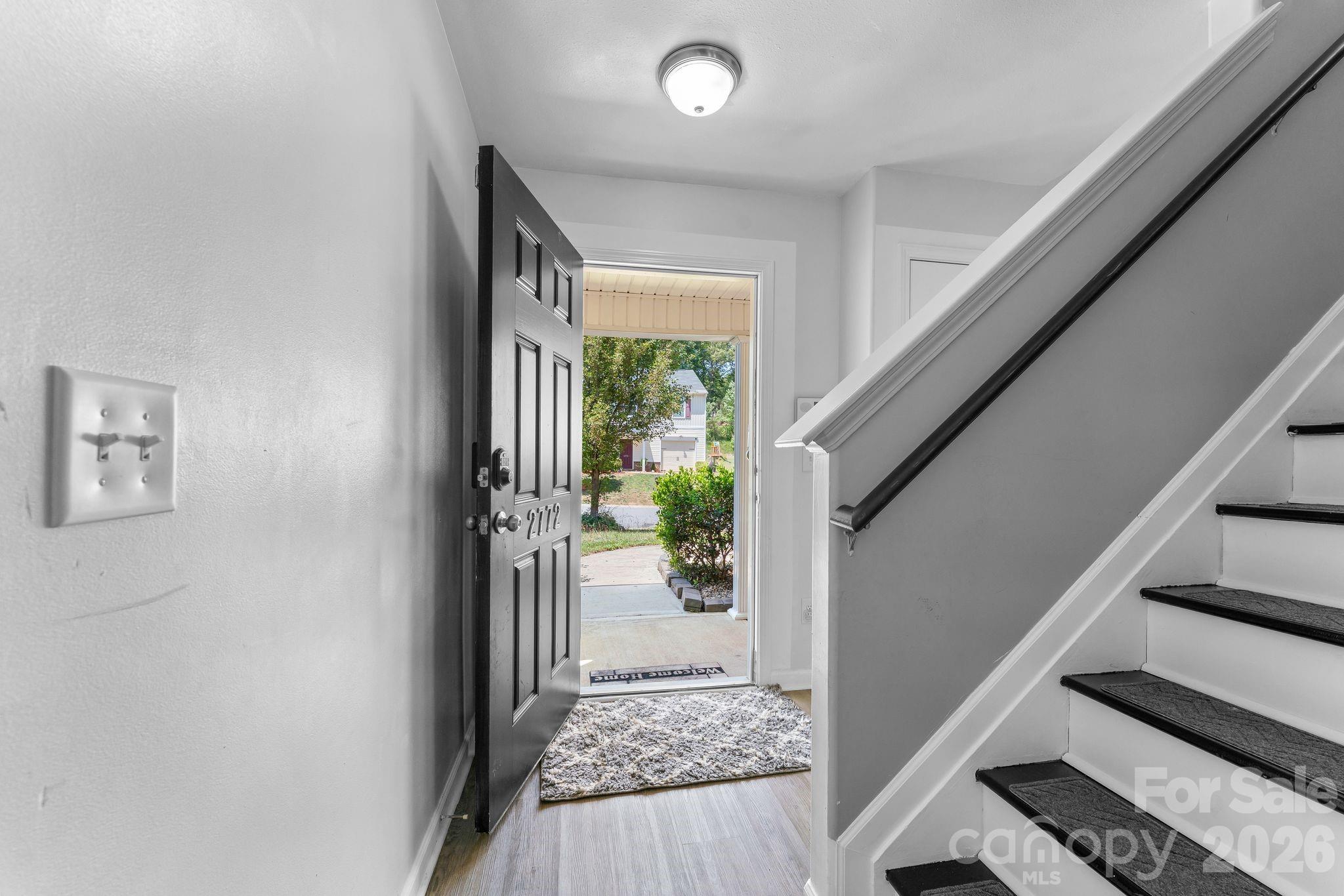 2772 Stonefield Crossing Drive, Winston Salem, NC - photo 5 of 43