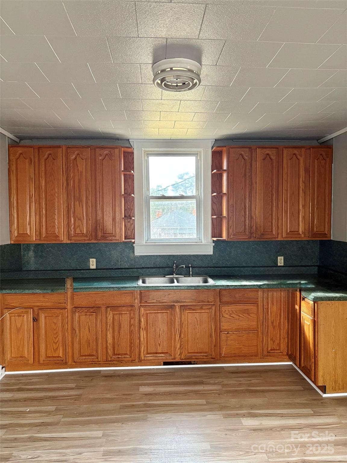 8 Maple Street, Great Falls, SC - photo 6 of 16
