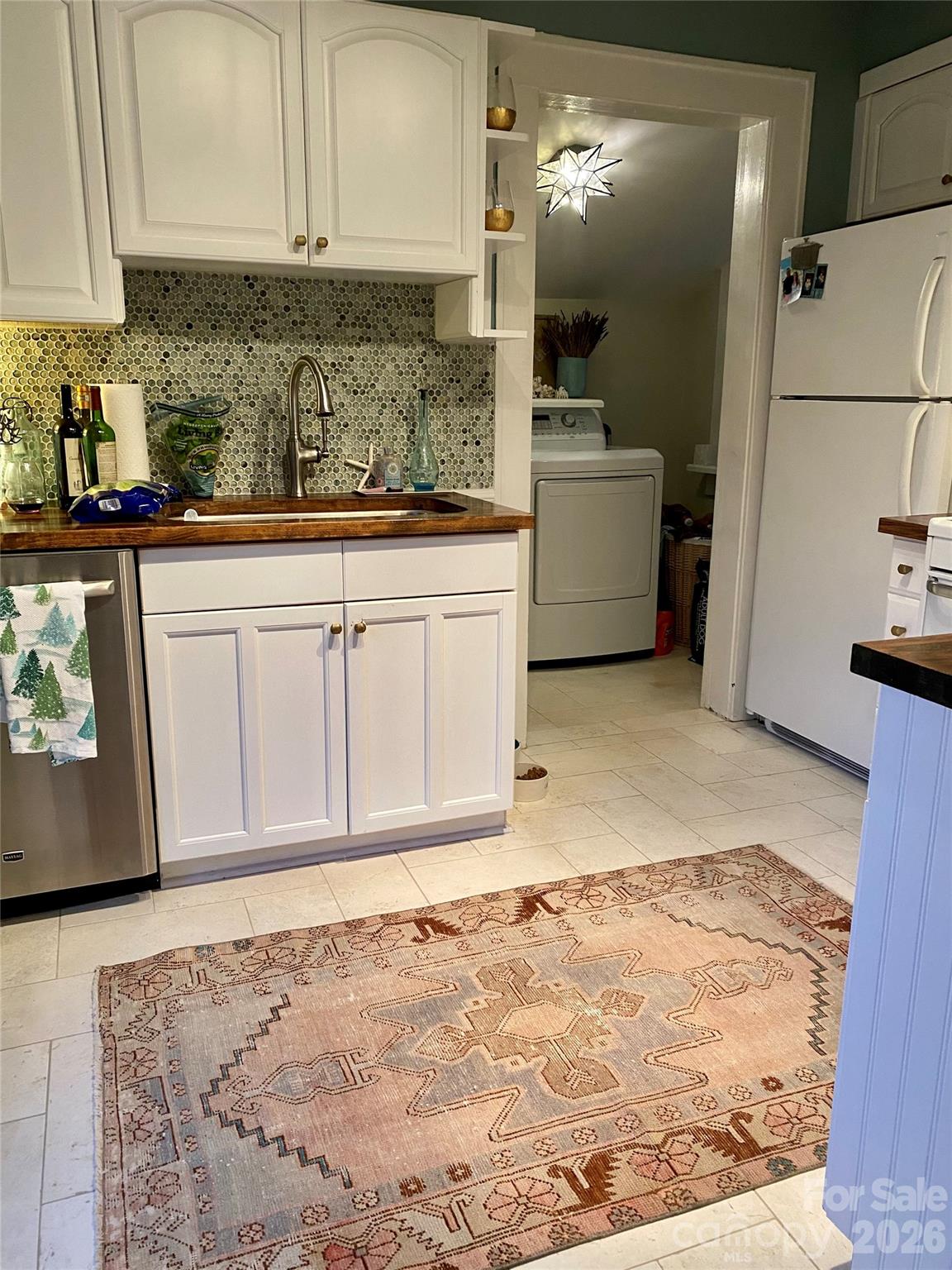 Photo 8 of 1511 Cleveland Avenue, Charlotte, NC