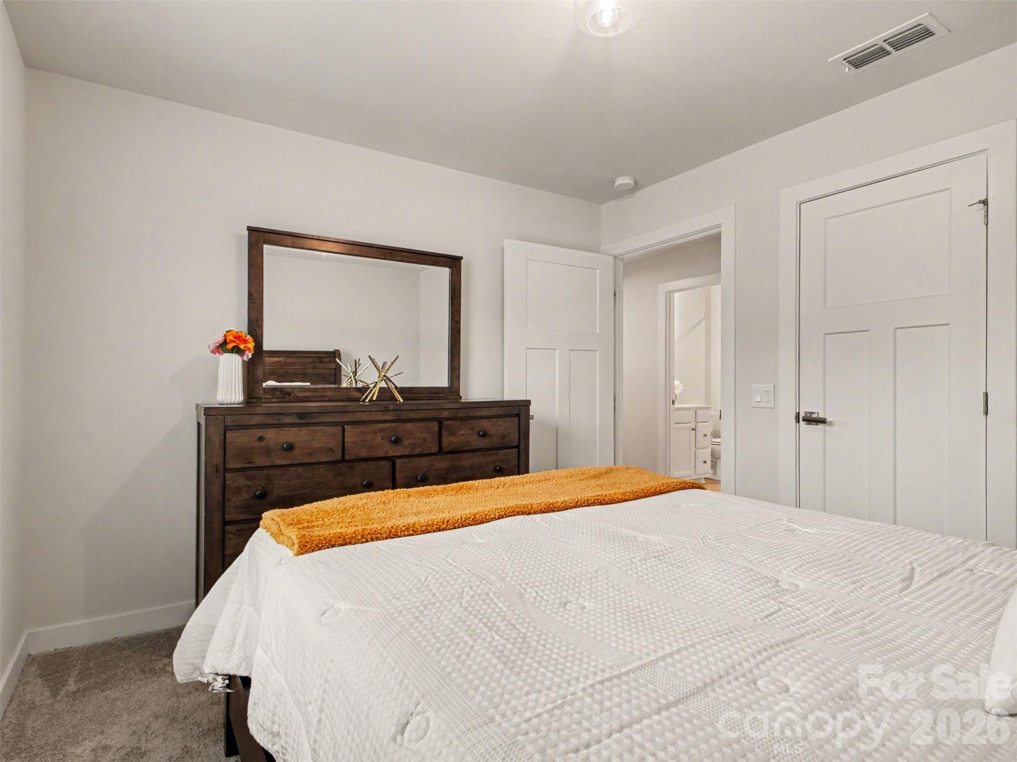 Photo 31 of 5513 Hughesdale Drive, Charlotte, NC