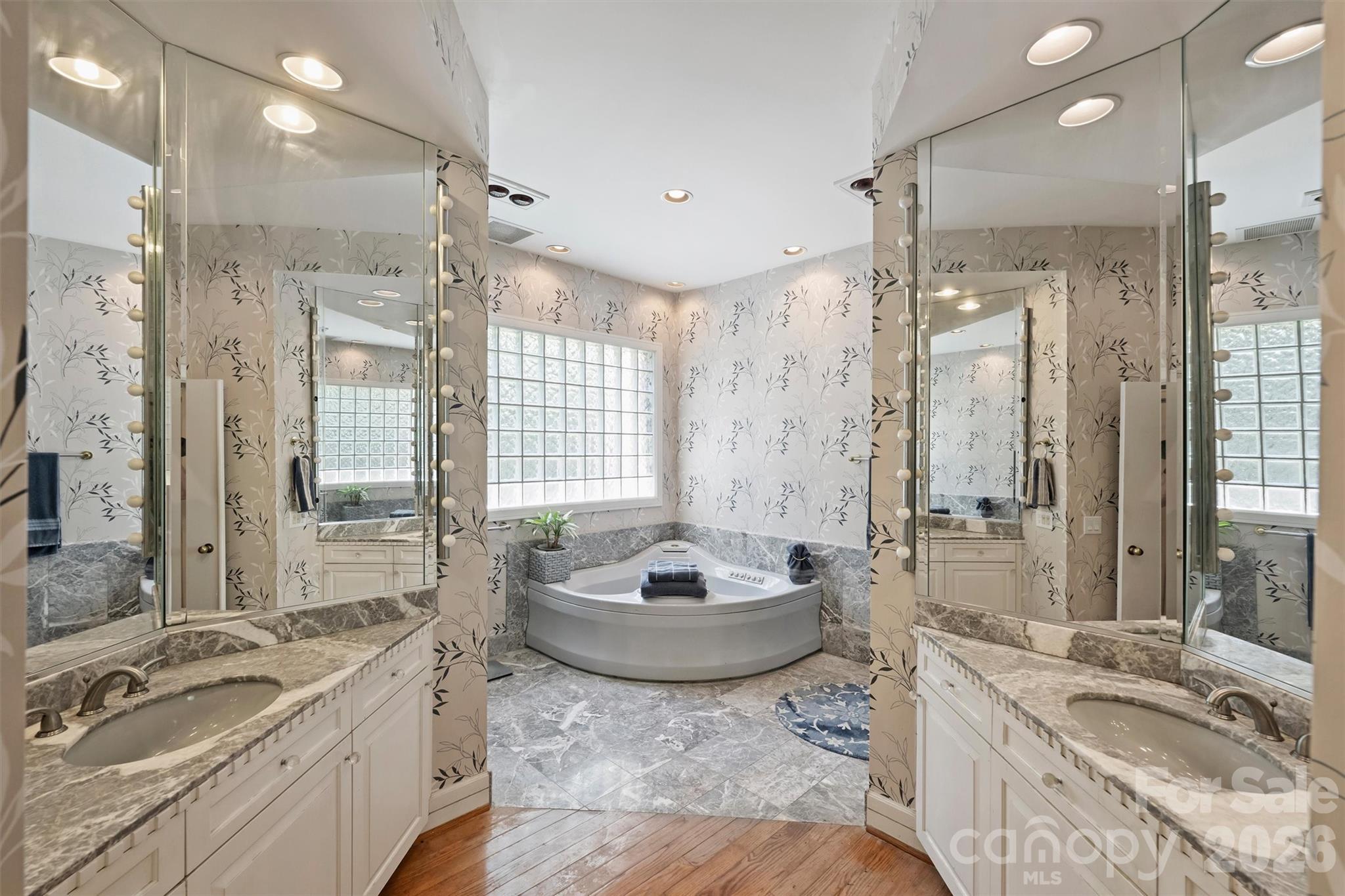 Photo 24 of 3301 Providence Plantation Lane, Charlotte, NC