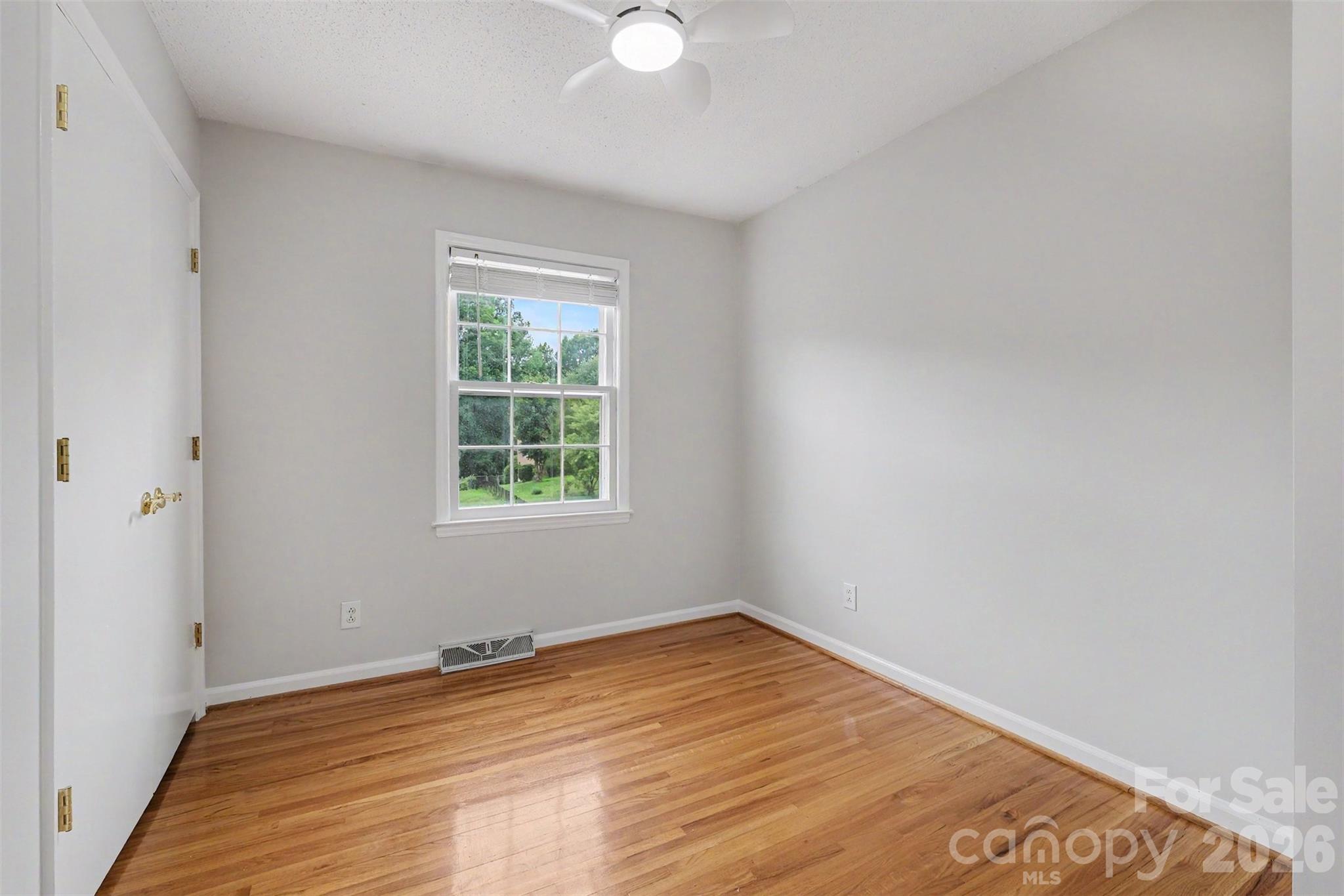 Home for sale at 1030 Mclaughlin Drive, Charlotte, NC — photo 24 of 33