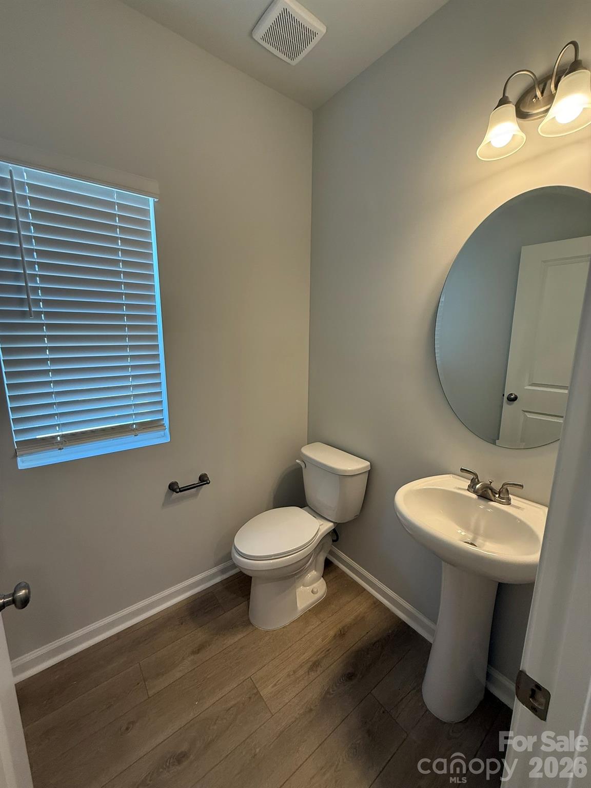 Photo 9 of 4618 Lakeview Road, Charlotte, NC