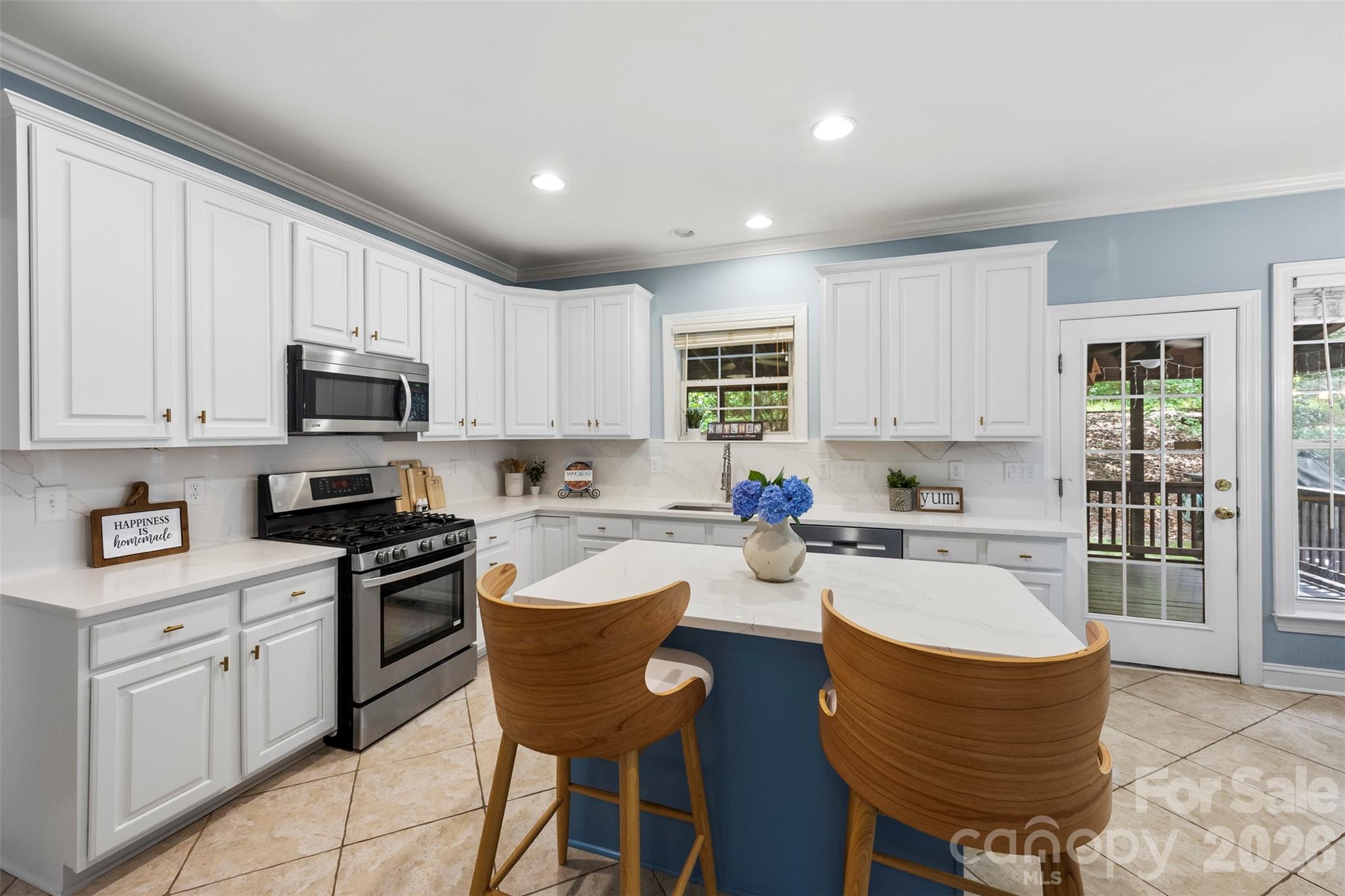 Photo 13 of 2832 Shady Reach Lane, Charlotte, NC