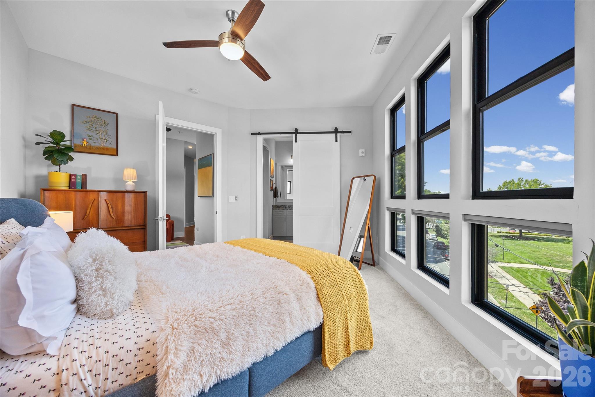 Photo 11 of 501 E 37th StreetH, Charlotte, NC