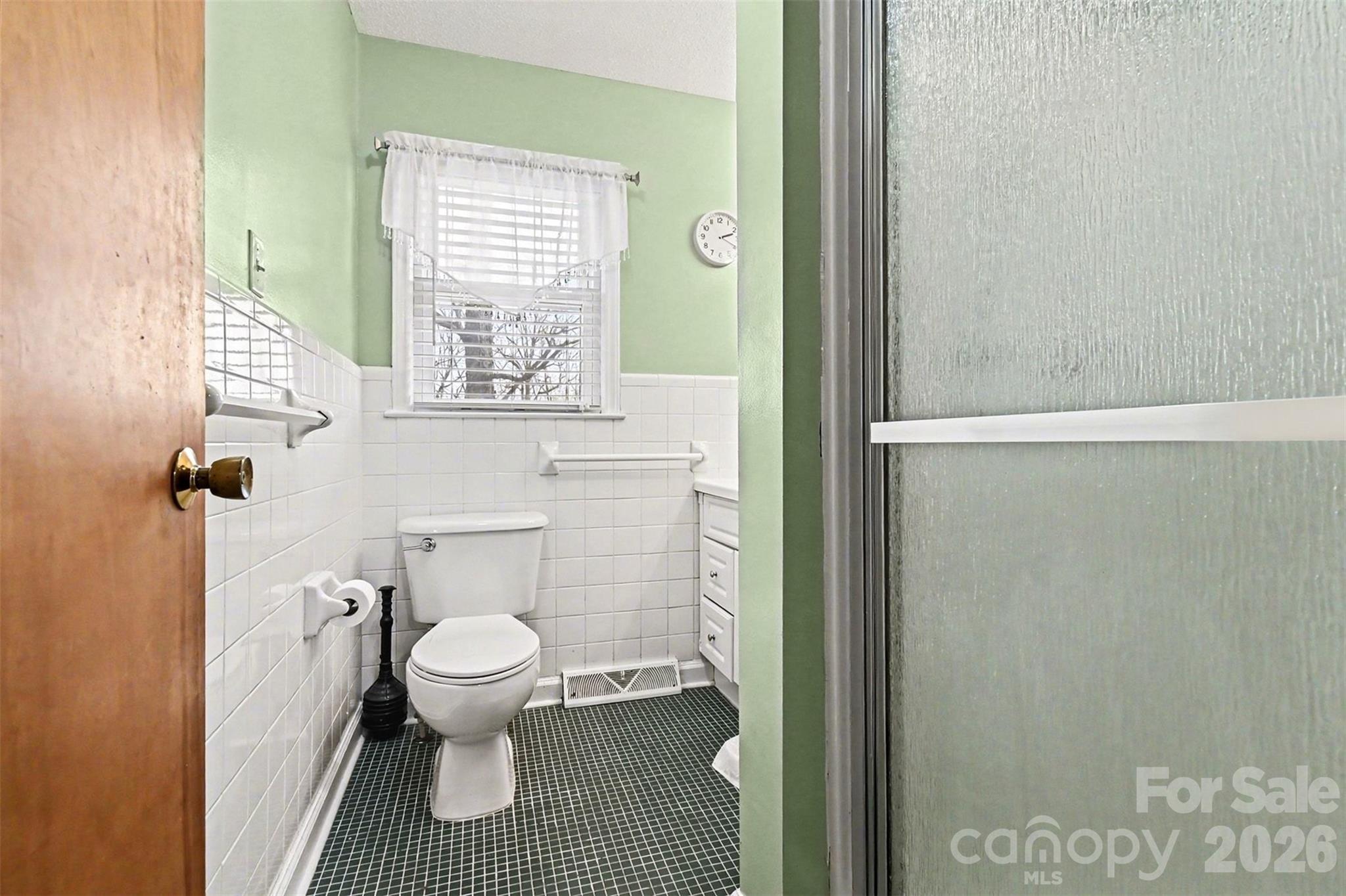 238 Lakeview Drive, Blacksburg, SC - photo 10 of 22