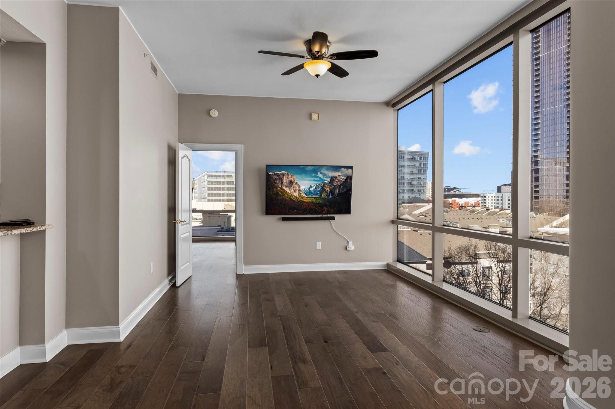Photo 3 of 315 Arlington Avenue906, Charlotte, NC