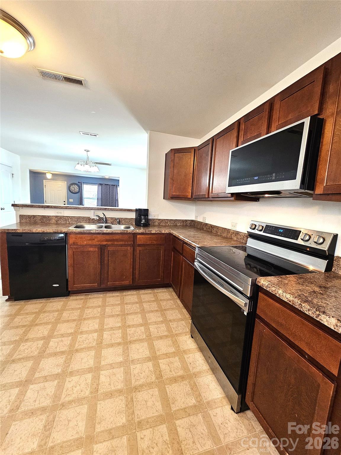 Photo 15 of 10703 Derryrush Drive, Charlotte, NC