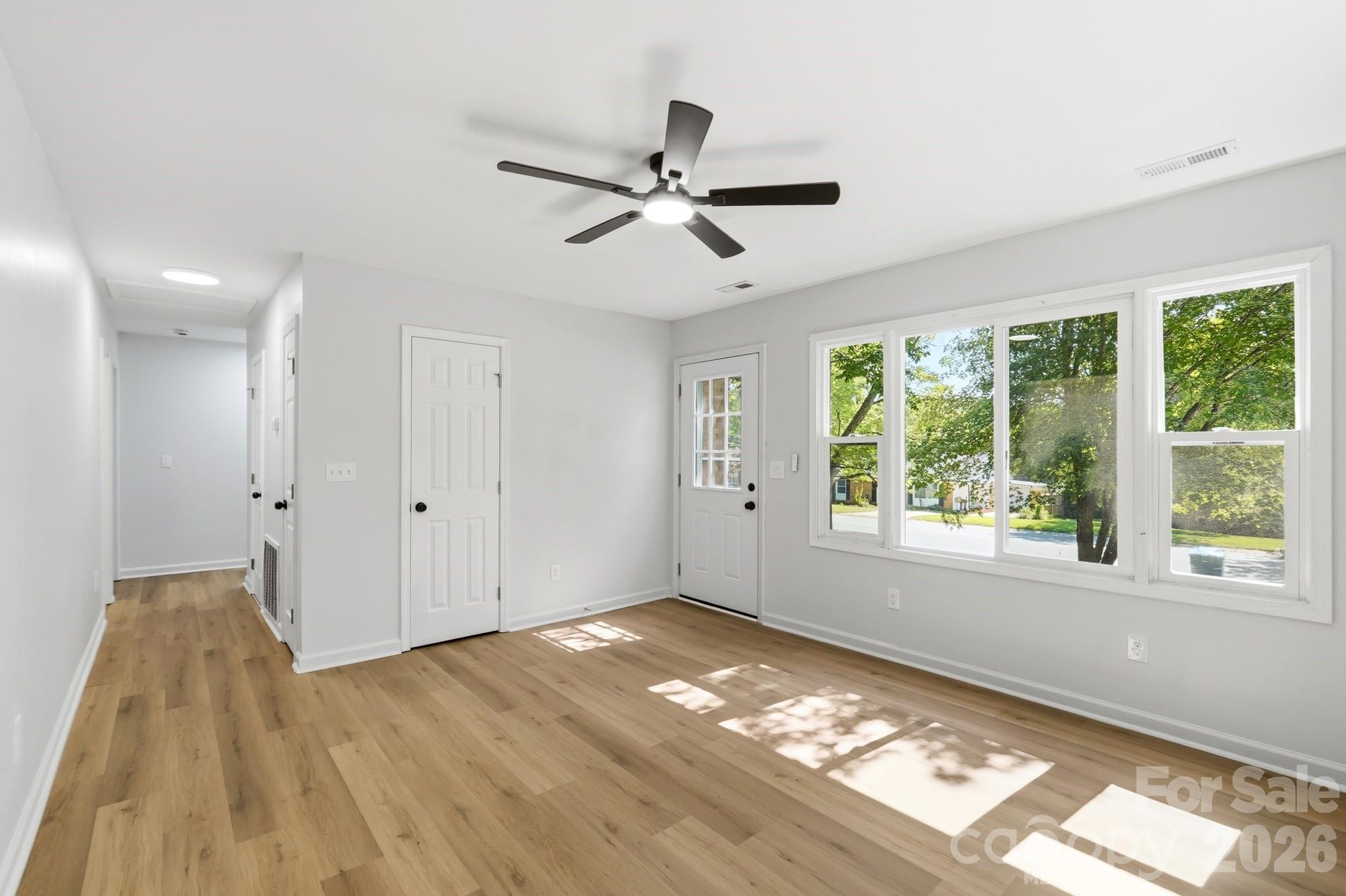 Photo 8 of 9828 Starwood Drive, Charlotte, NC