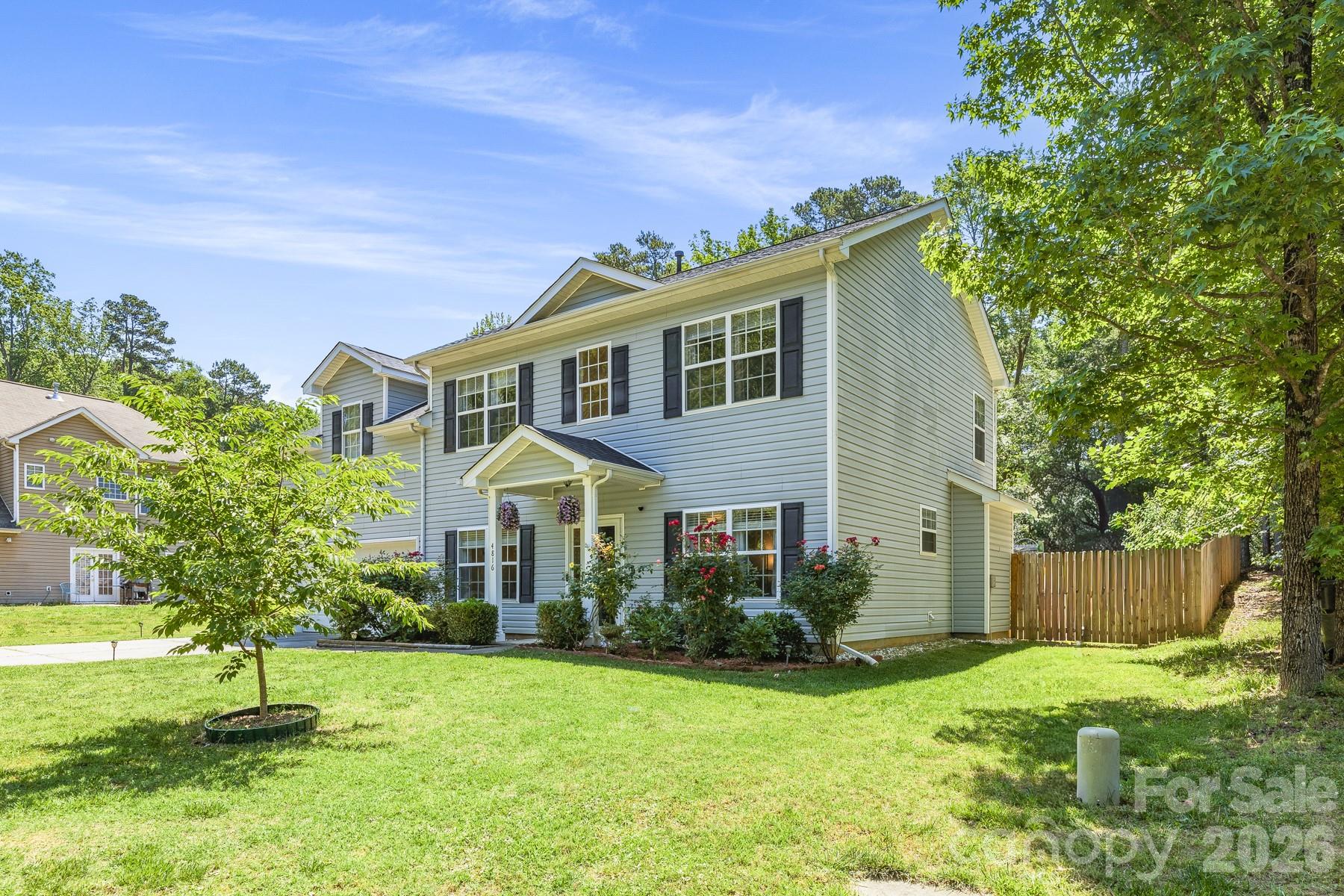 Photo 3 of 4816 Delprado Circle, Charlotte, NC