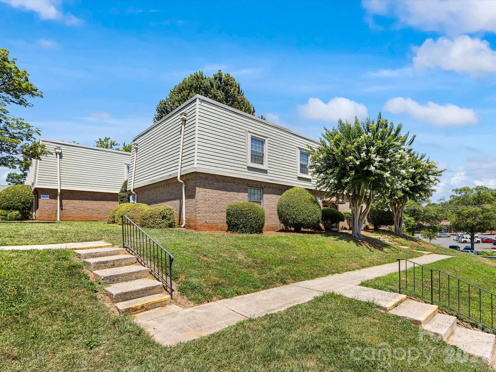 Photo 2 of 2616 Park RoadB, Charlotte, NC