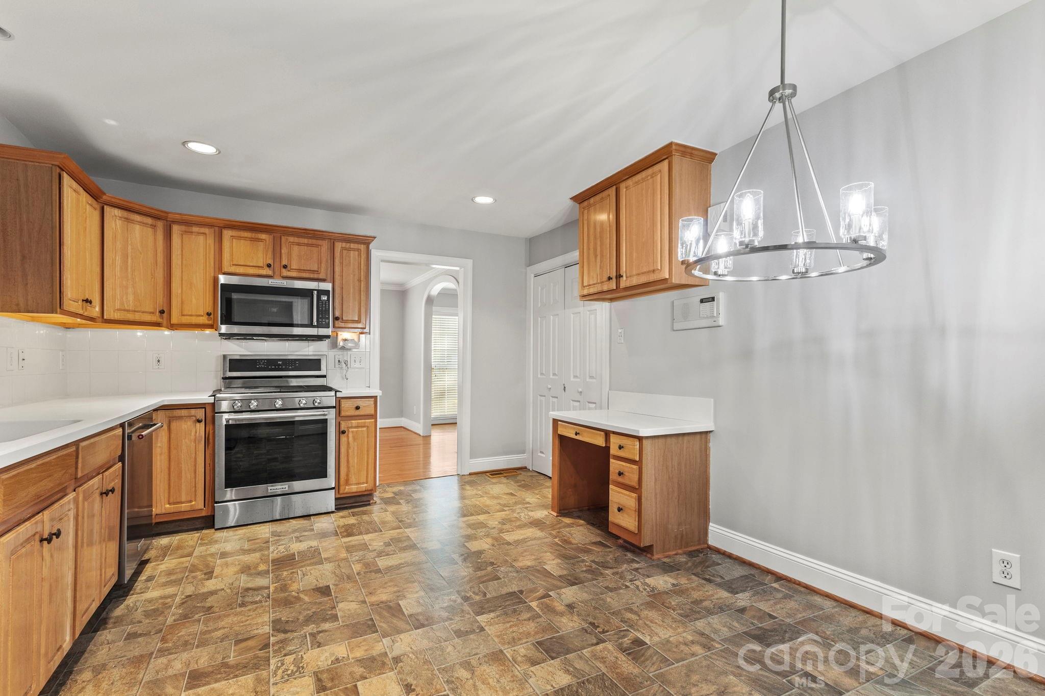Photo 13 of 6116 Old Providence Road, Charlotte, NC