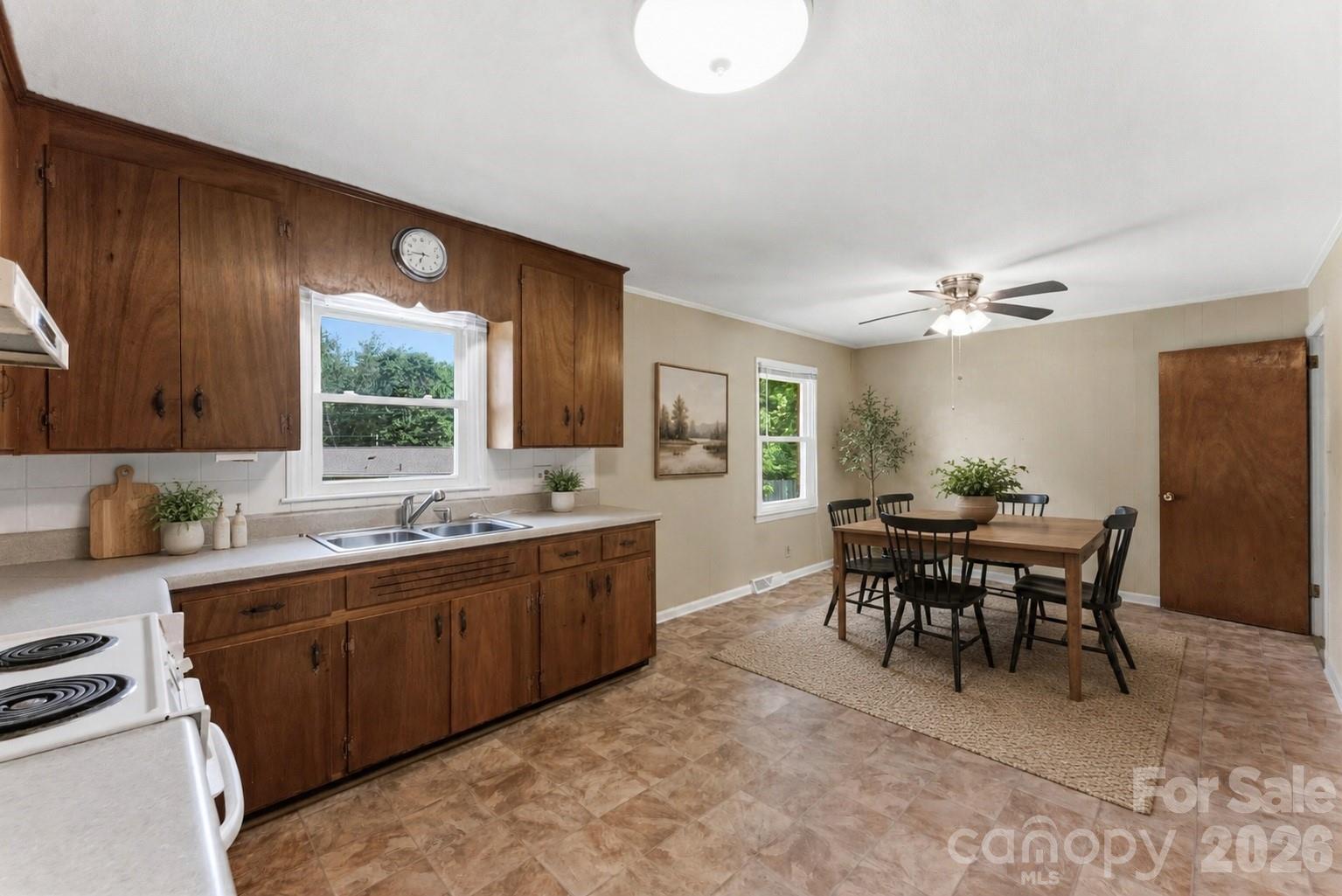 Home for sale at 609 Temple Street, Kings Mountain, NC — photo 13 of 41