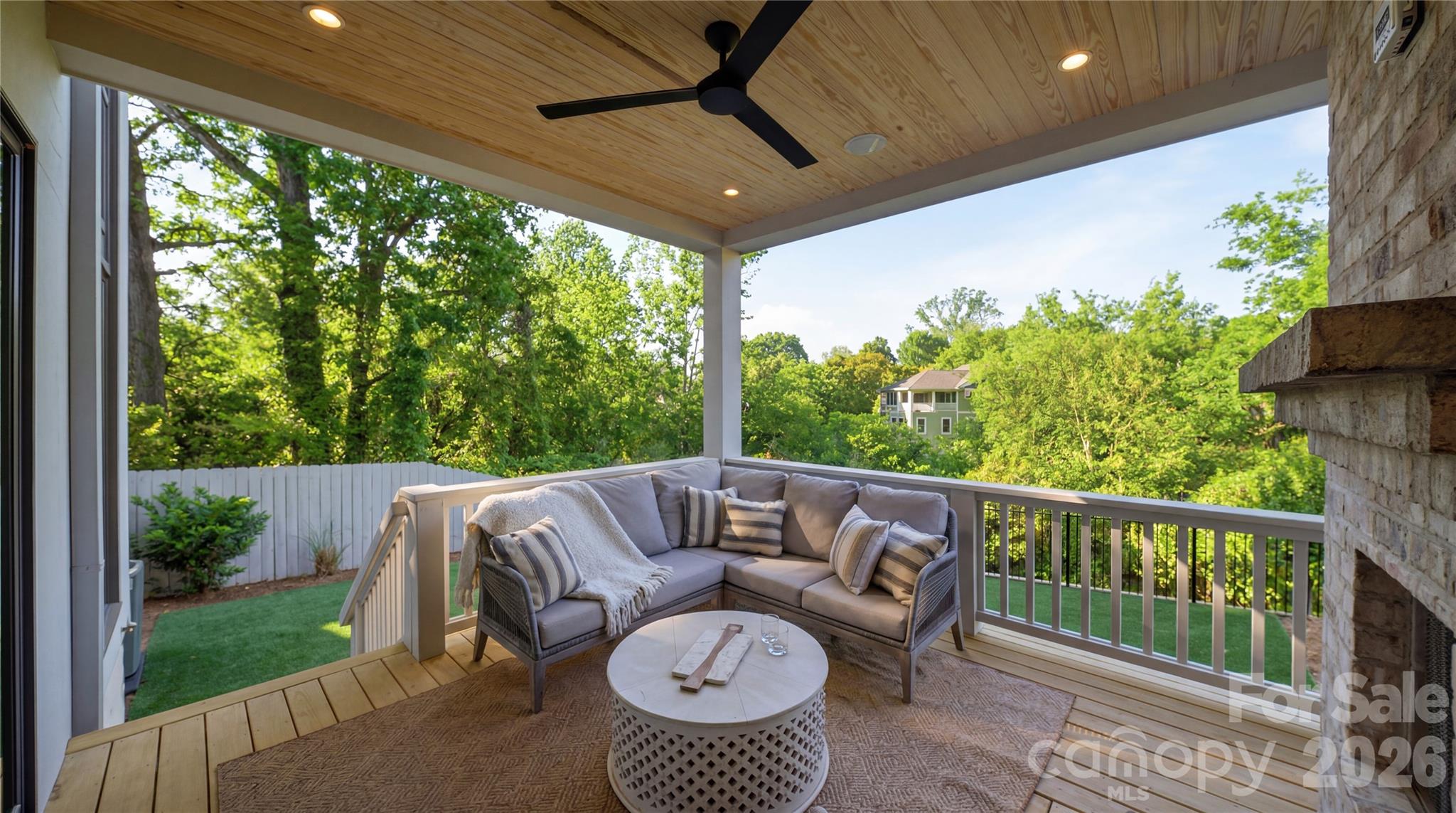 Photo 11 of 719 Charles Avenue, Charlotte, NC