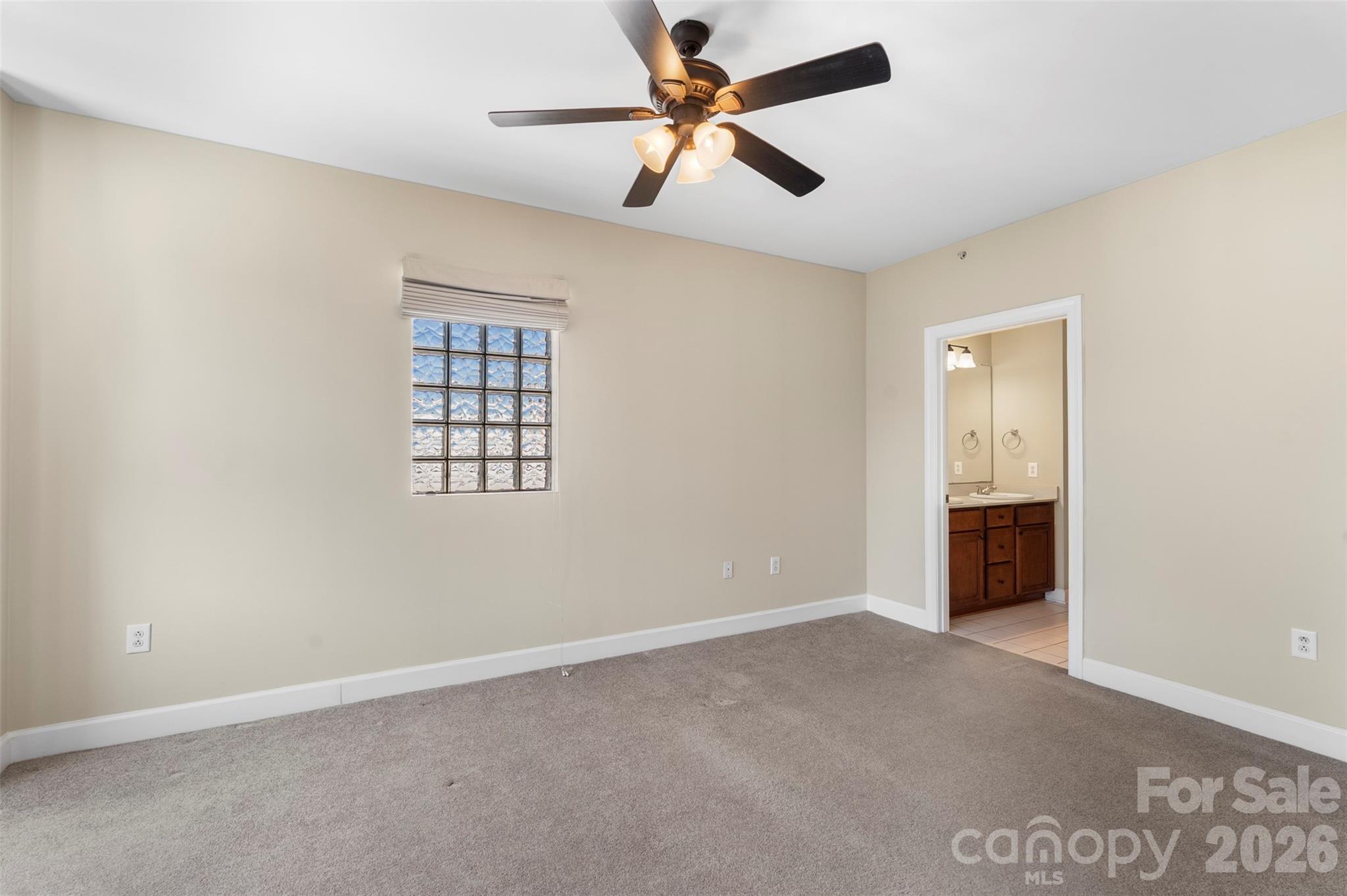 Photo 18 of 718 W Trade Street801, Charlotte, NC