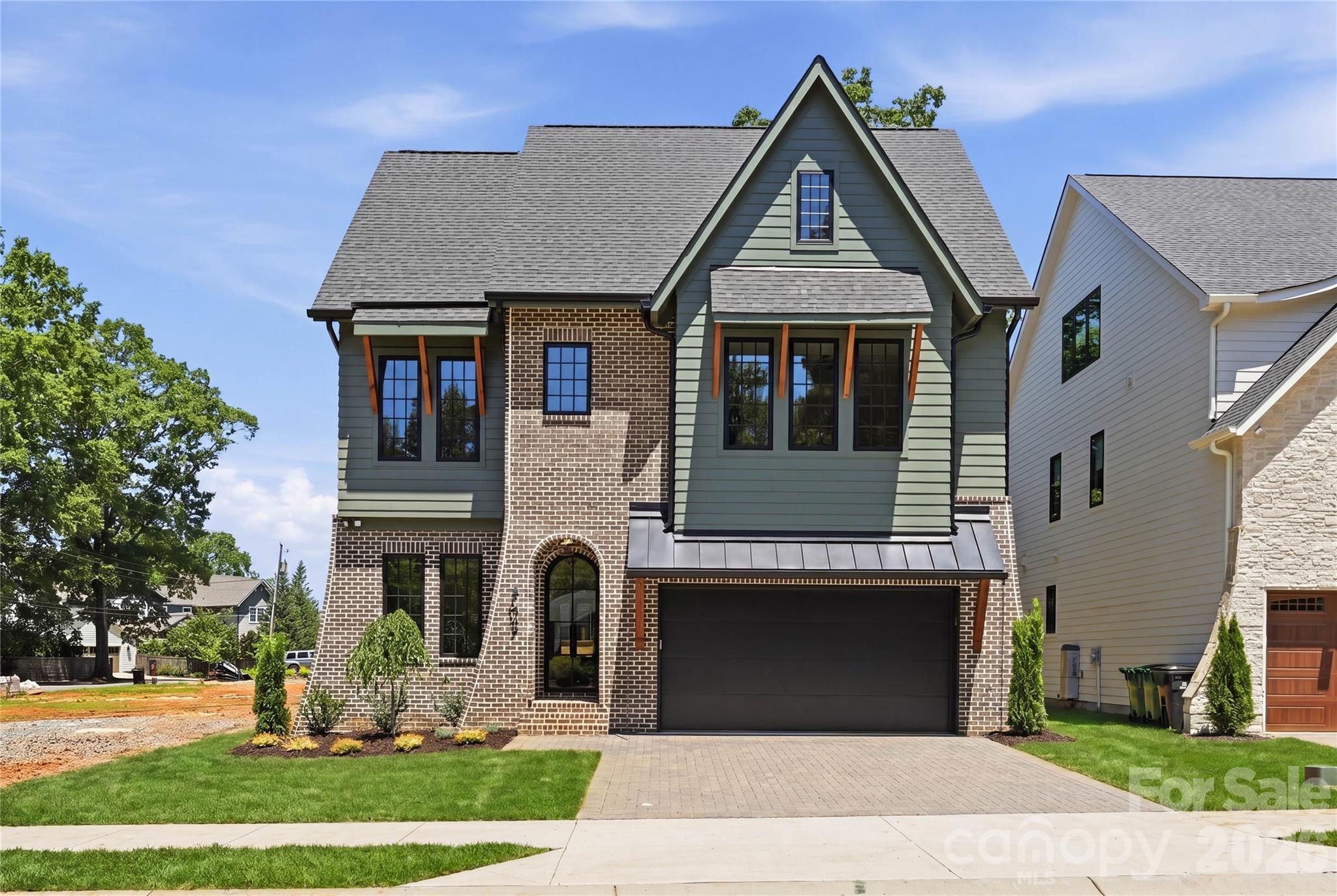 Home for sale at 709 Bertonley Avenue, Charlotte, NC — photo 1 of 41