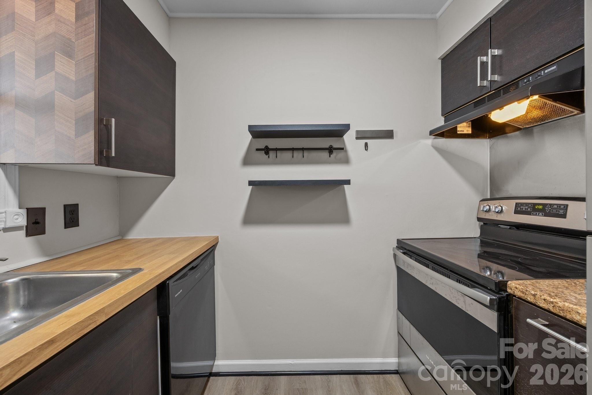 Photo 7 of 415 W 7th StreetH, Charlotte, NC