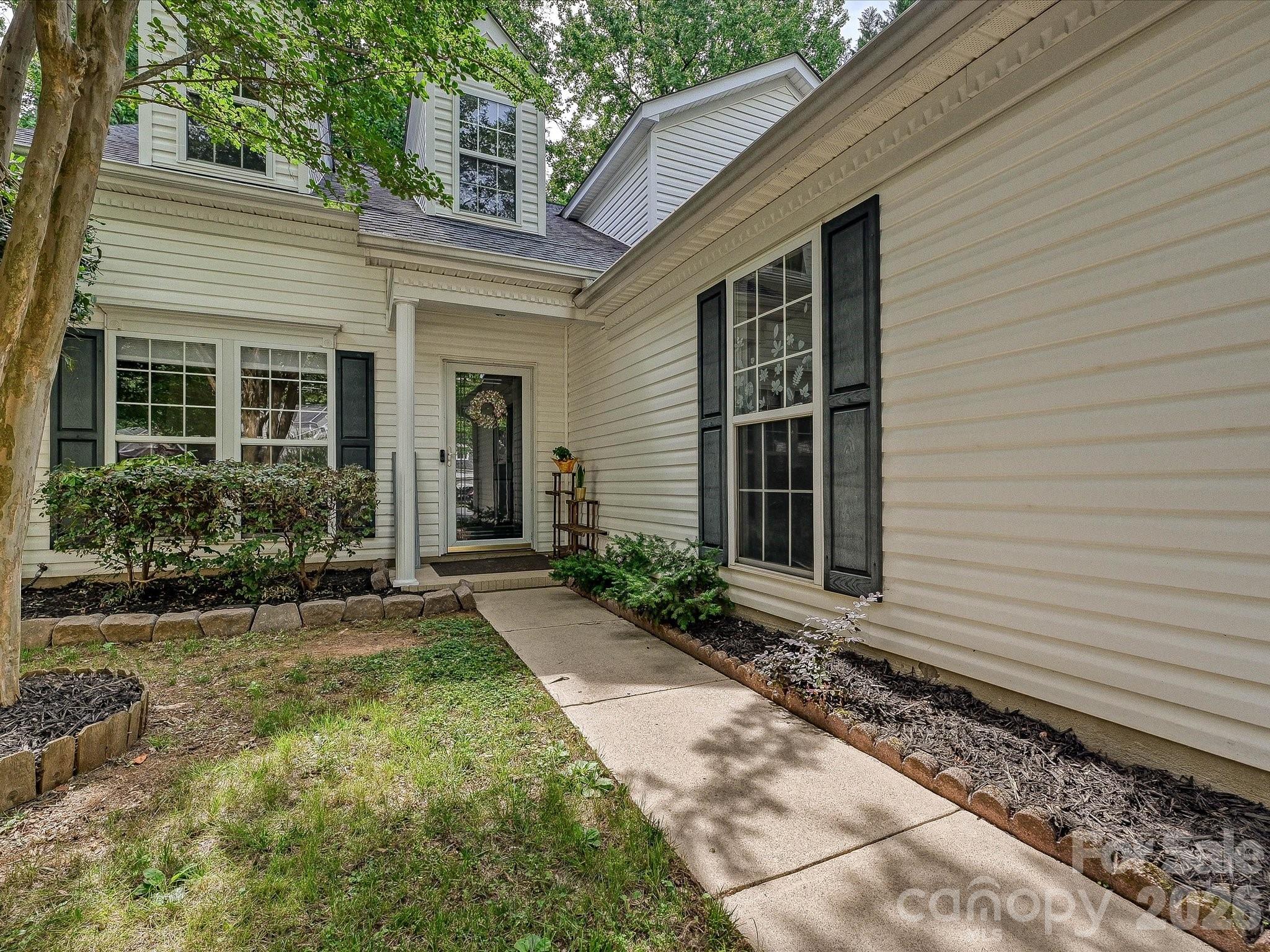 Photo 2 of 9207 Kimmel Lane, Charlotte, NC