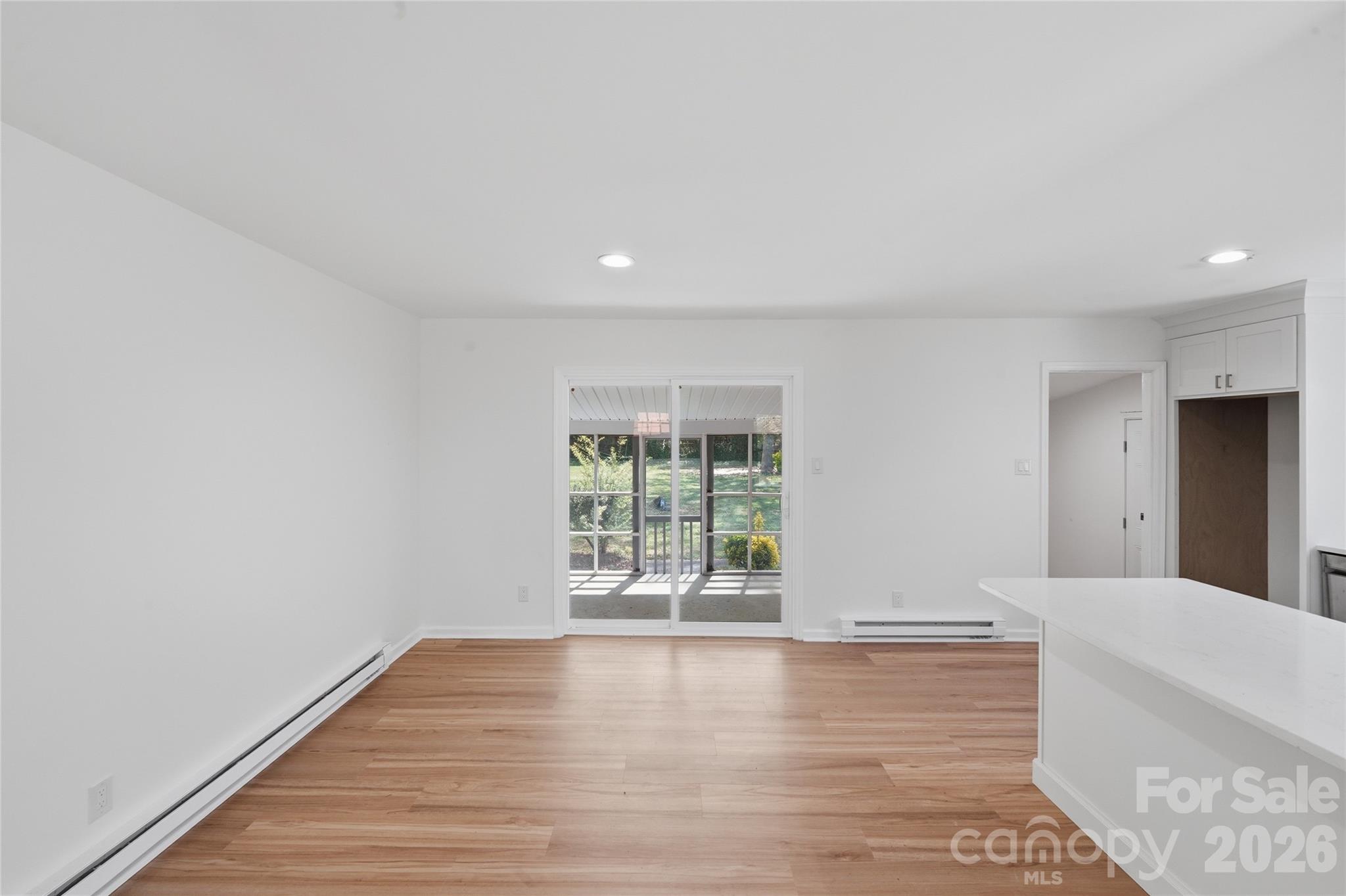 Photo 10 of 5906 Whitingham Drive, Charlotte, NC