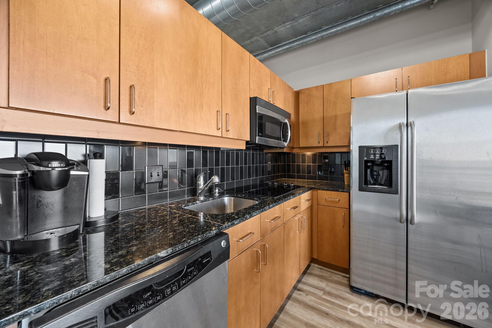 Photo 8 of 505 E 6th Street912, Charlotte, NC