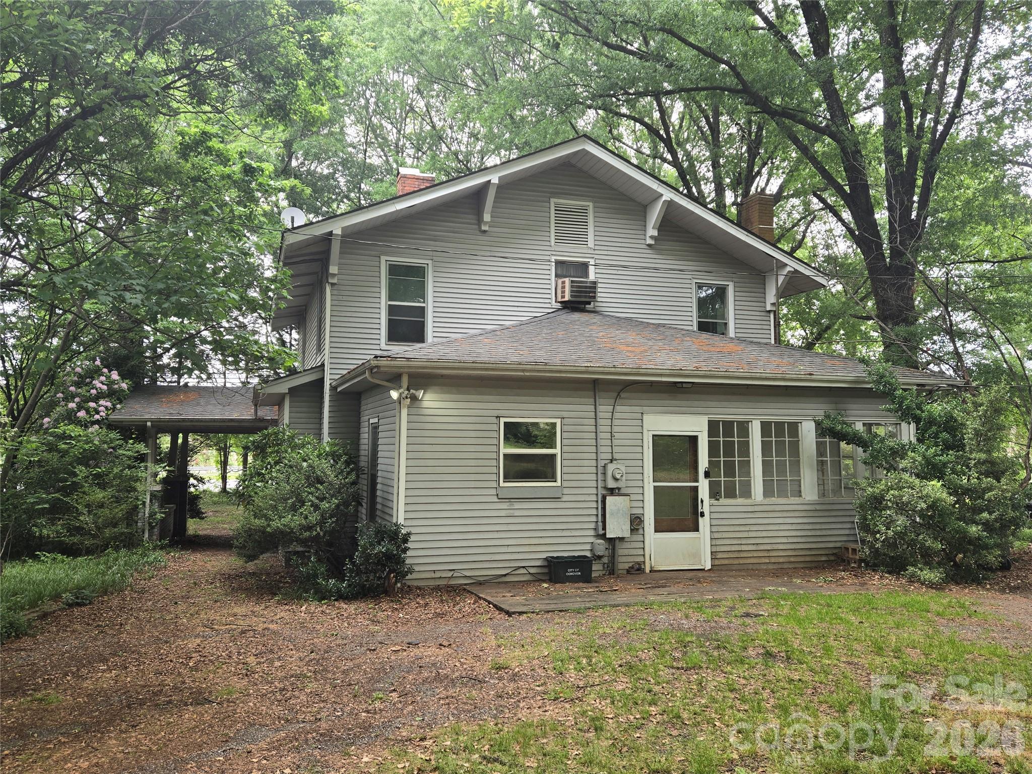 Photo 4 of 804 Emmanuel Church Road, Conover, NC