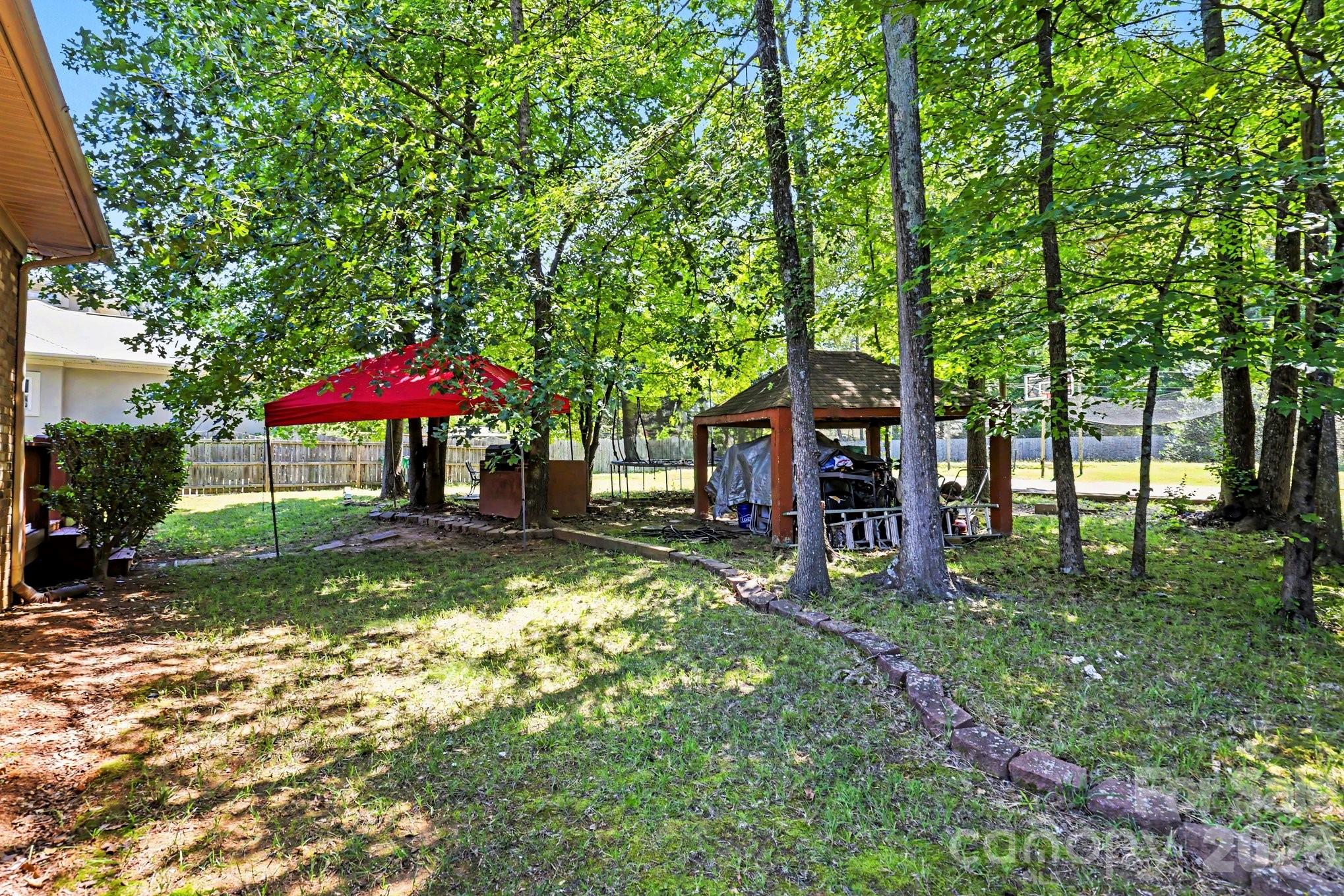 Photo 41 of 10130 Fairlea Drive, Charlotte, NC