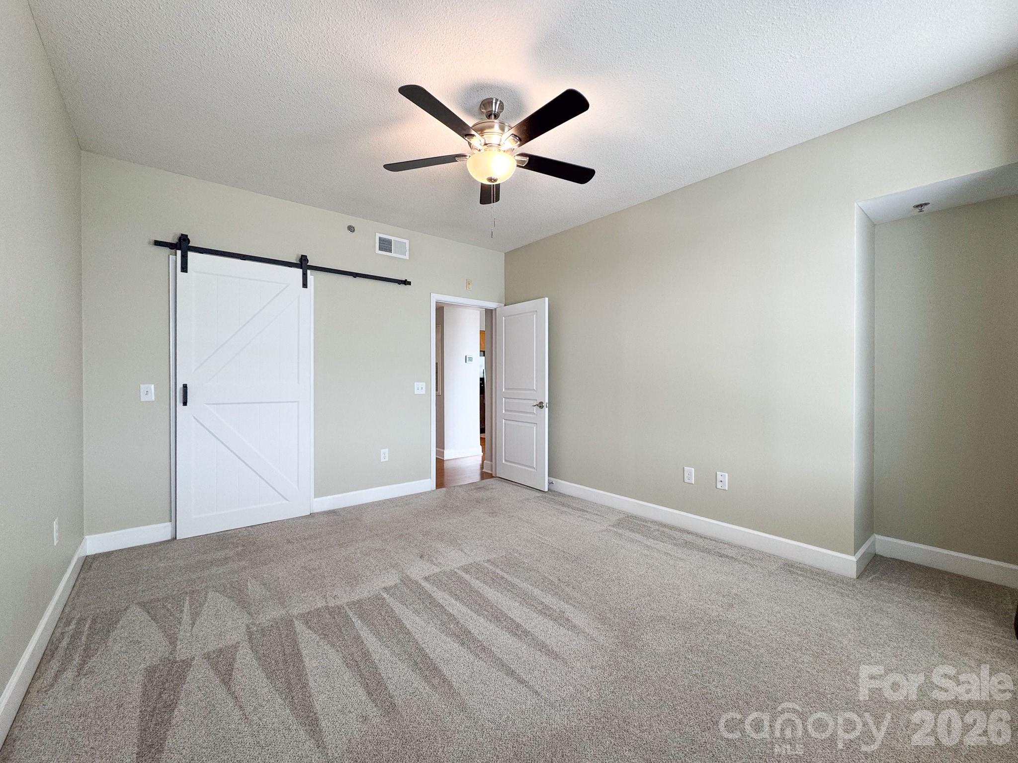 Photo 24 of 1315 East Boulevard814, Charlotte, NC