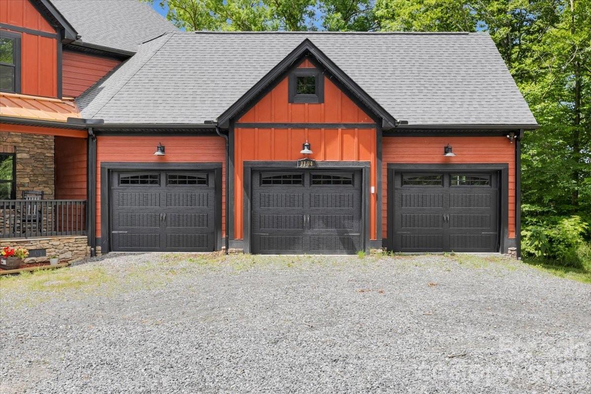 1194 99 Island Road, Blacksburg, SC - photo 3 of 48