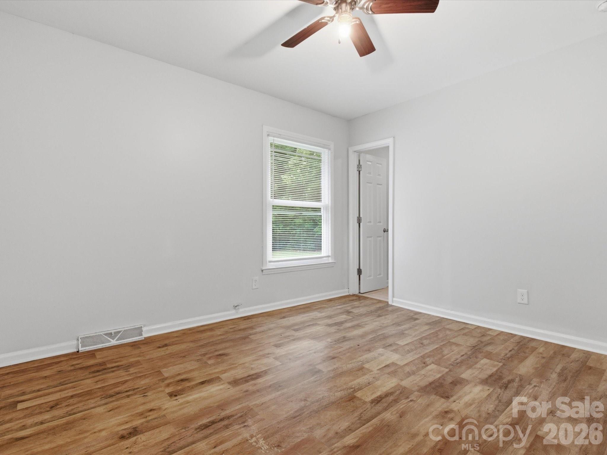 Photo 13 of 622 Dunbrook Lane, Charlotte, NC