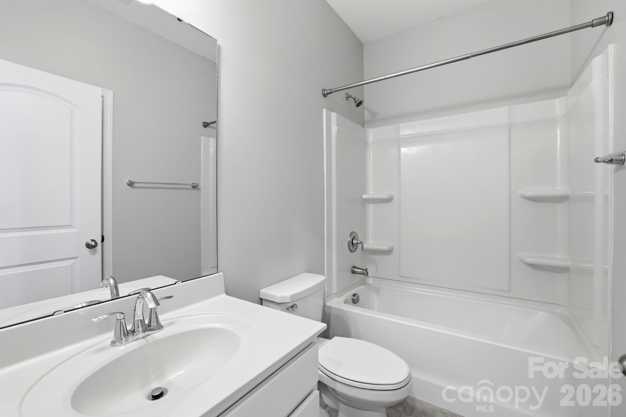 Photo 13 of 8123 Cornhill Avenue, Charlotte, NC
