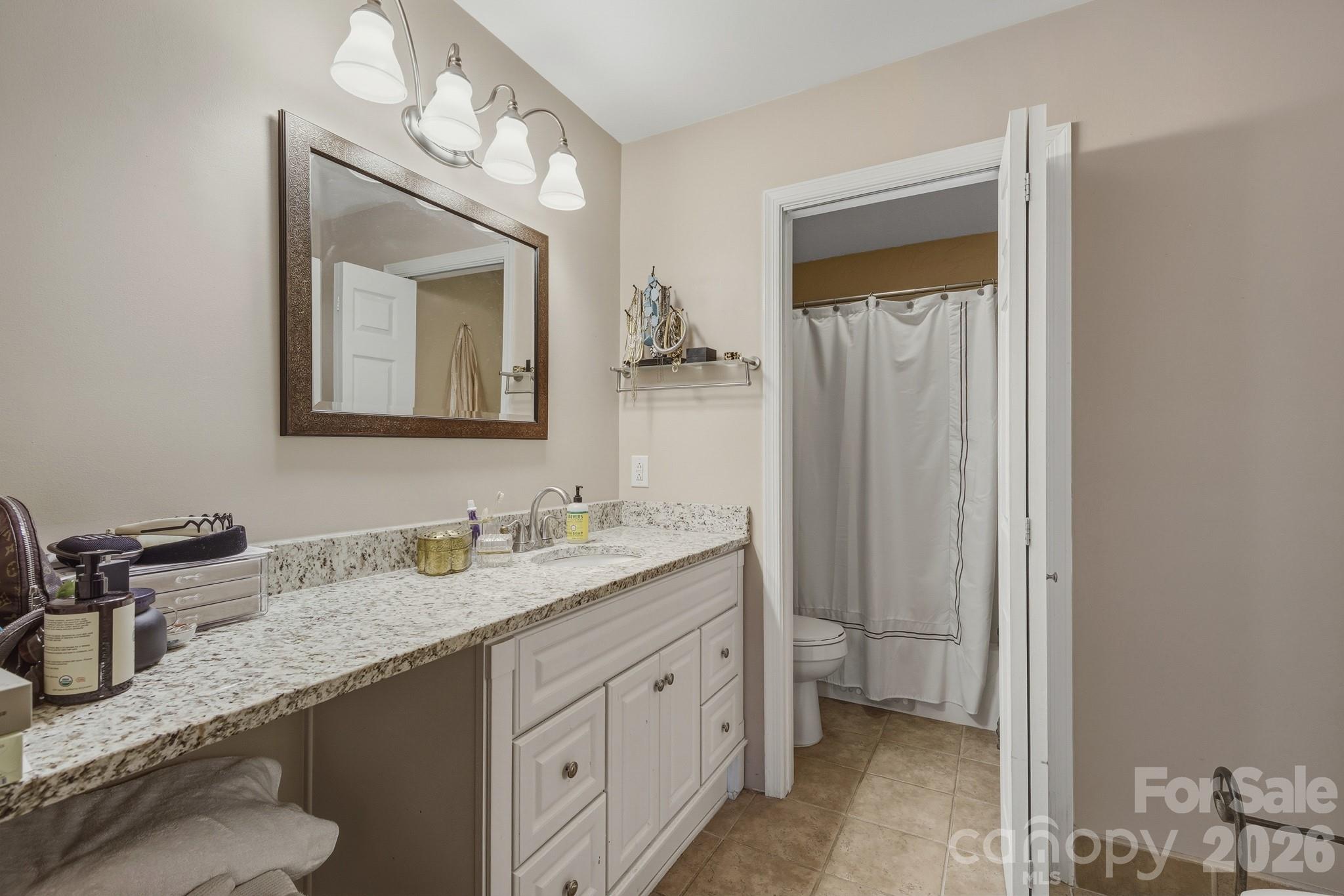 Photo 17 of 7034 Quail Hill Road, Charlotte, NC