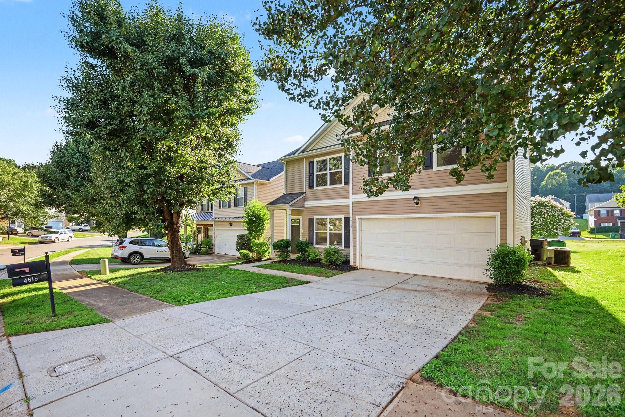 Photo 2 of 4615 Potters Glen Road, Charlotte, NC