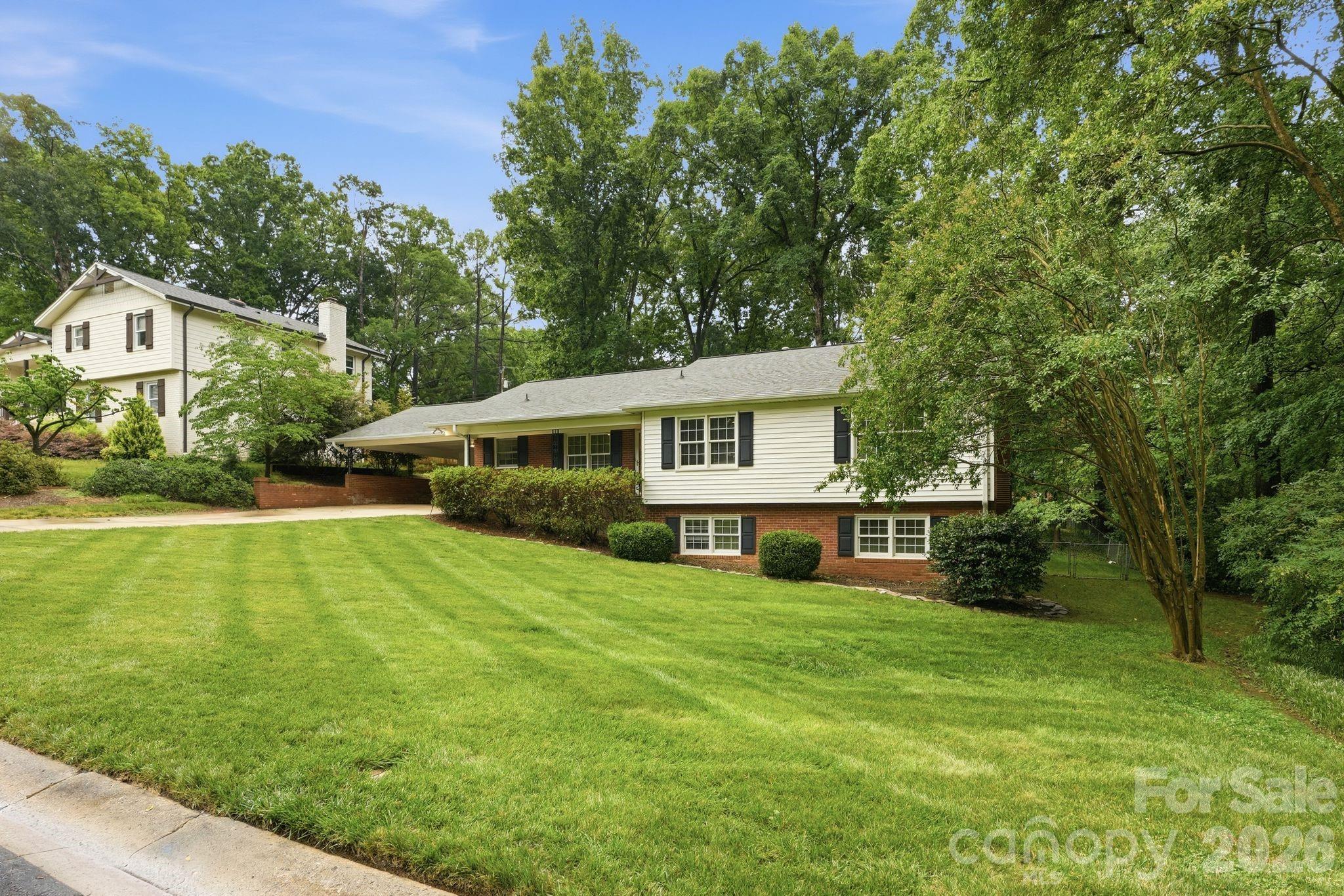 Photo 28 of 926 Shady Bluff Drive, Charlotte, NC