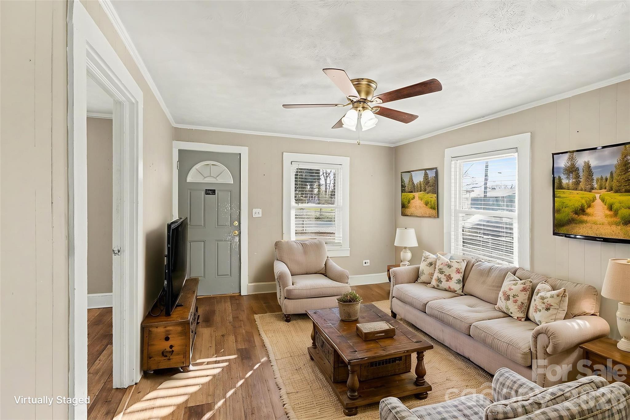 Photo 2 of 409 S Maple Street, Dallas, NC