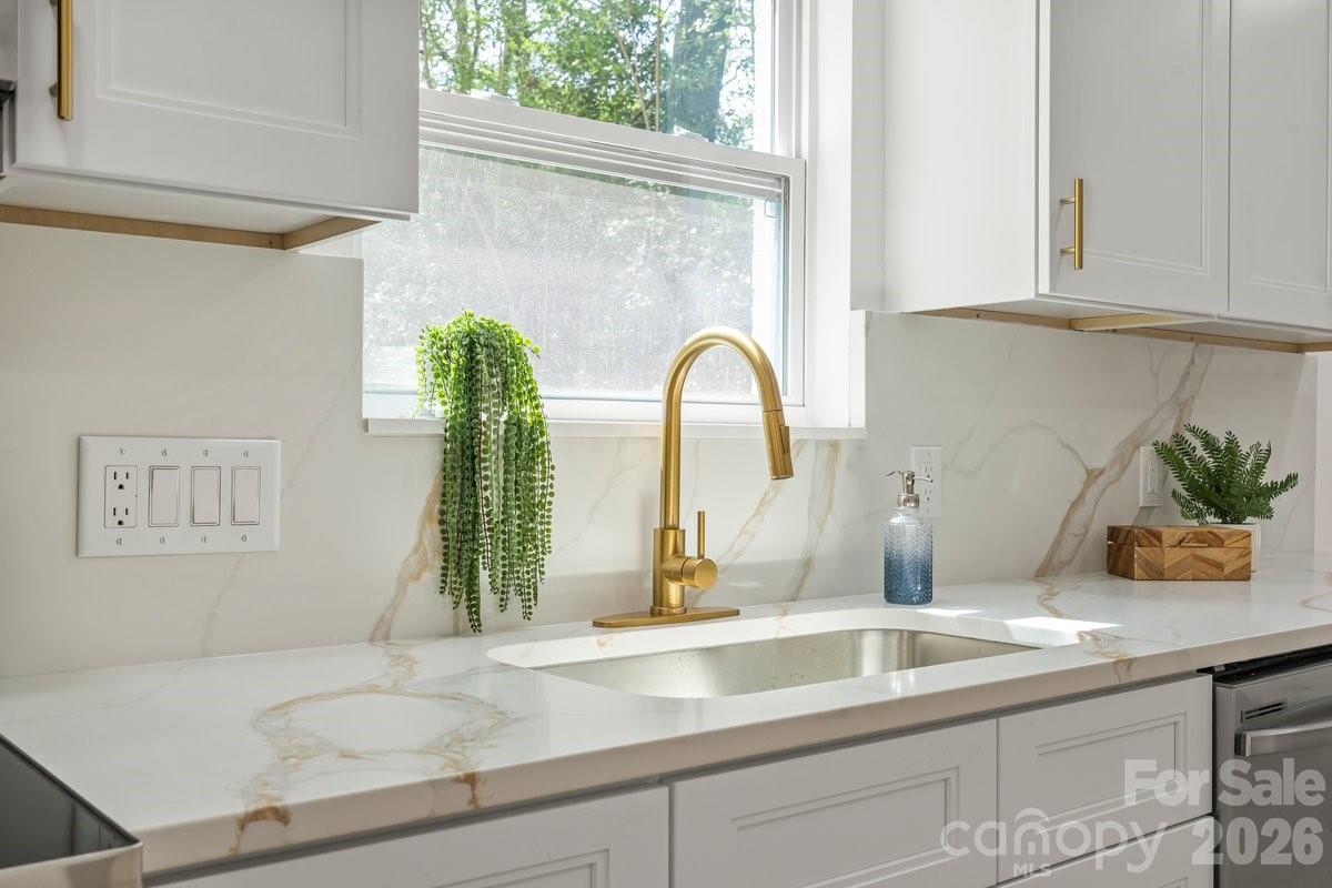 Photo 17 of 5910 Grosner Place, Charlotte, NC