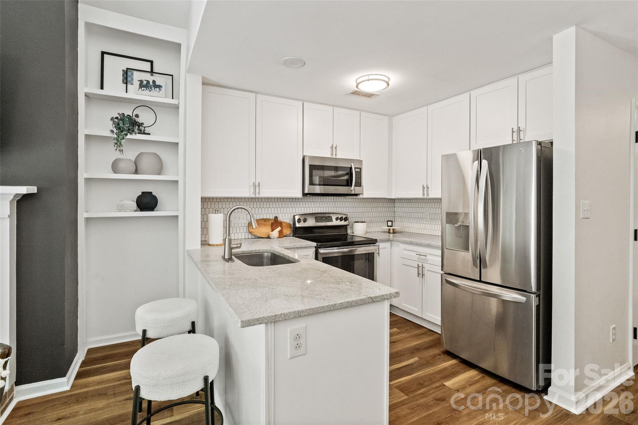 Photo 11 of 3302 Selwyn Farms Lane7, Charlotte, NC