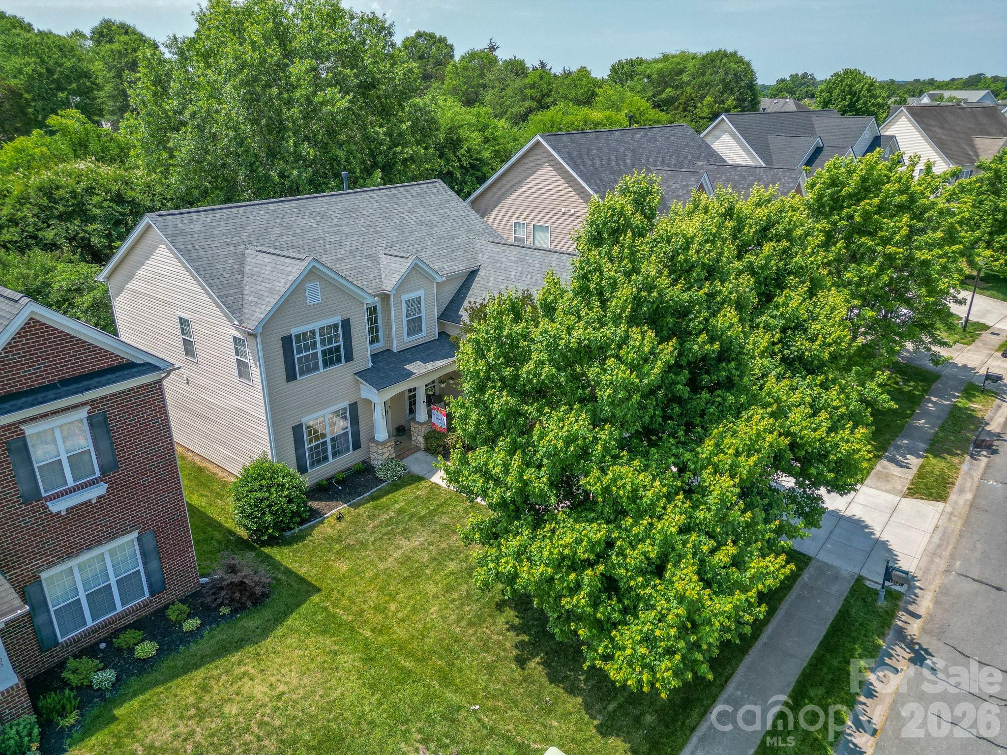 10507 Bere Island Drive, Charlotte, NC - photo 2 of 43