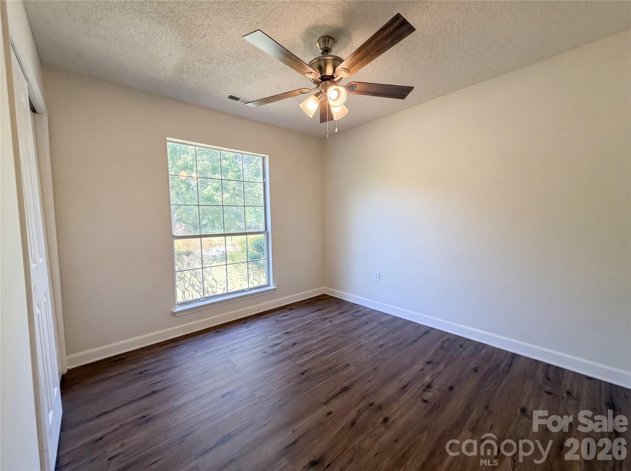 Photo 9 of 10530 Southern Oak Court, Charlotte, NC